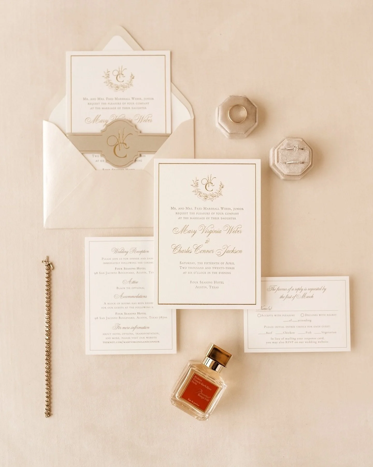 Pink Champagne Designs: Wedding, Event and Brand Design