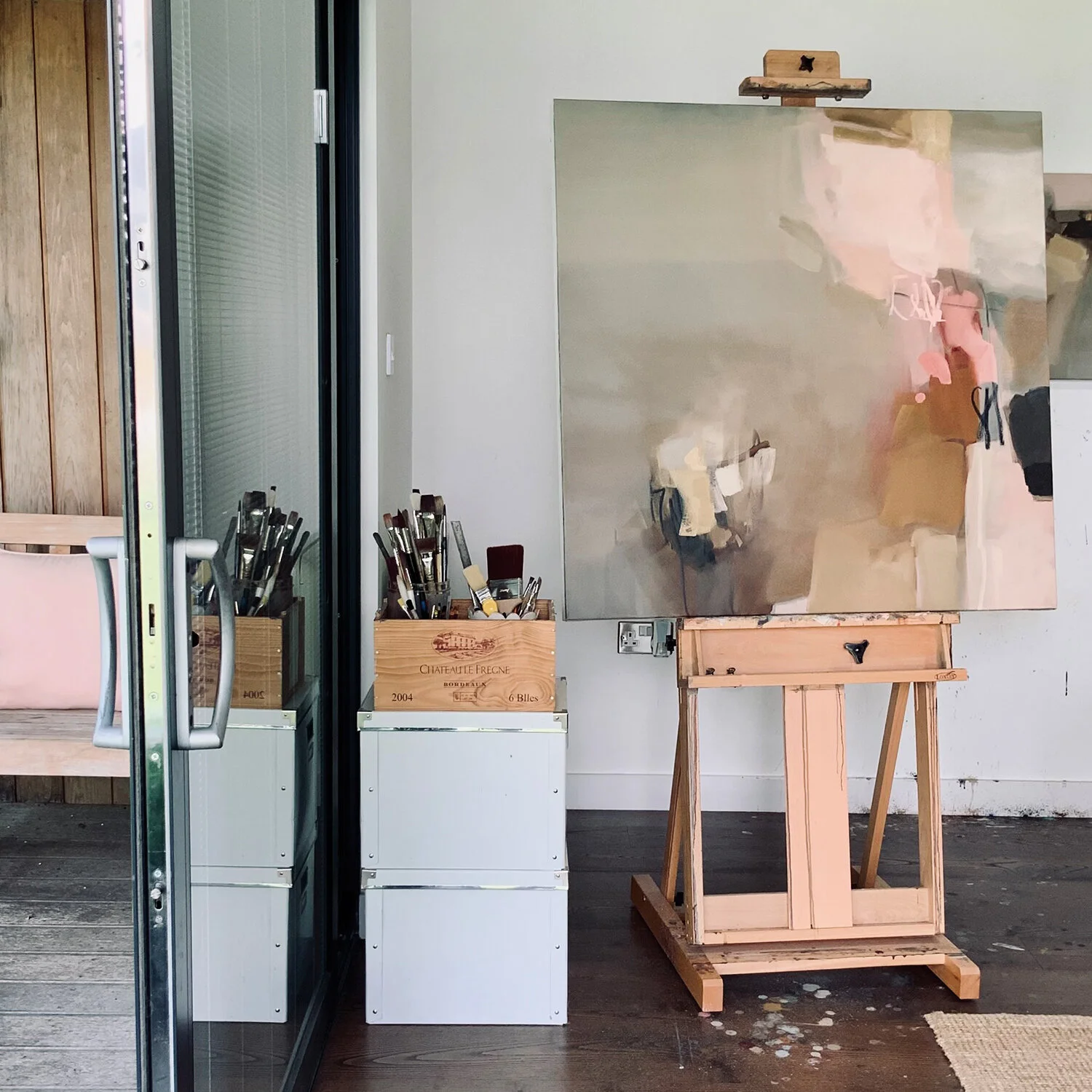 Kate Burns — About