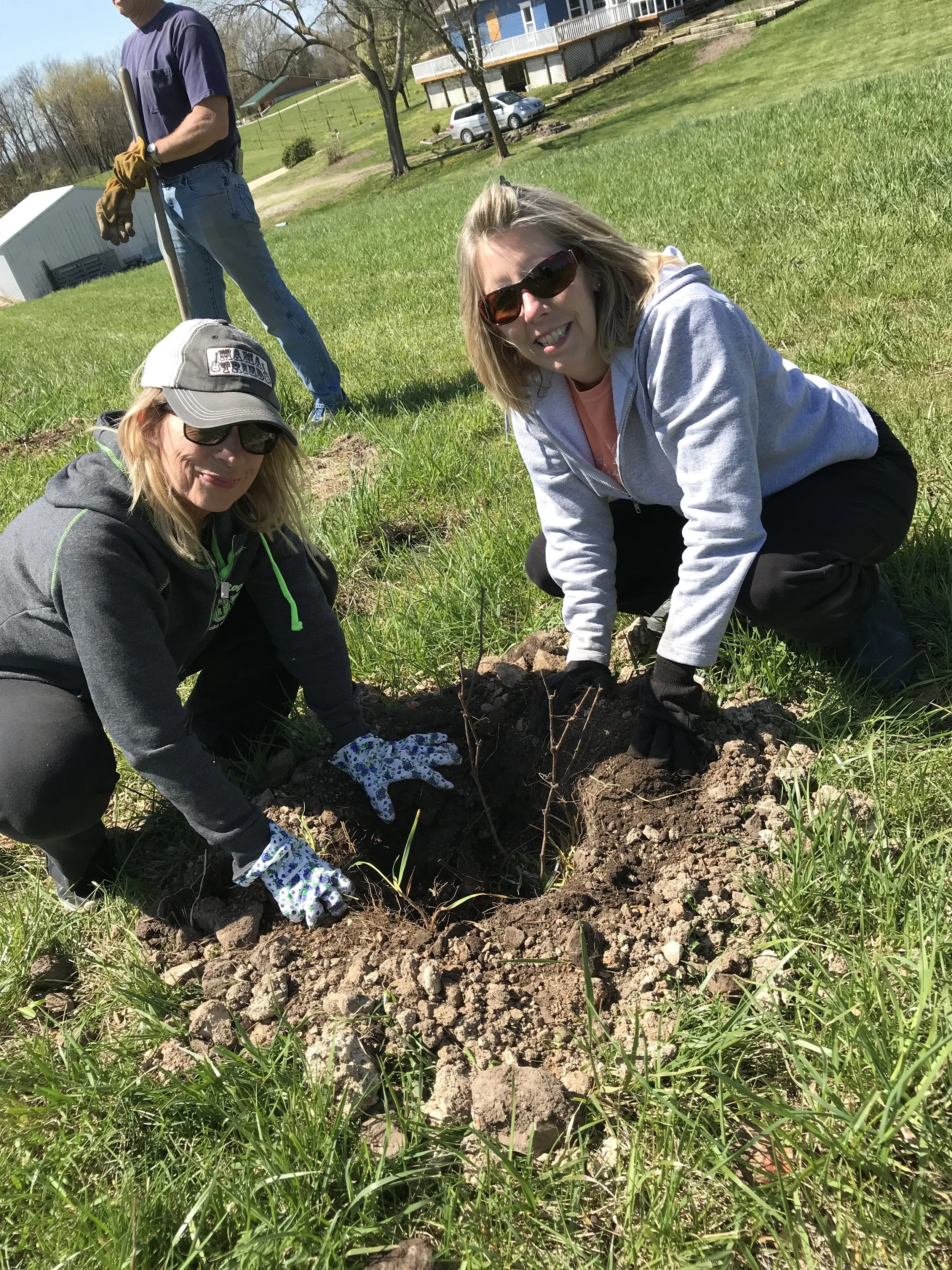 In Memory: Aunt Cindy and the Spirit of Adventure — Dale Hollow Winery