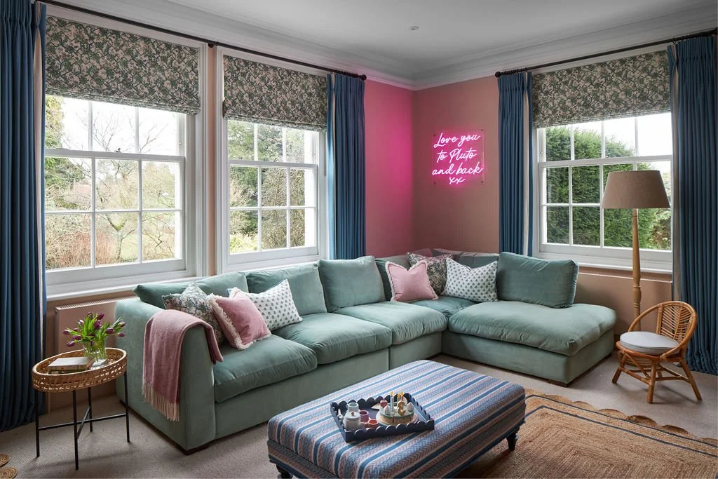 How to create a comfortable living room your family actually uses ...