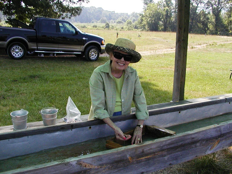 Wegner Quartz Crystal Mines - Dig Your Own Gemstone Stone Sluice