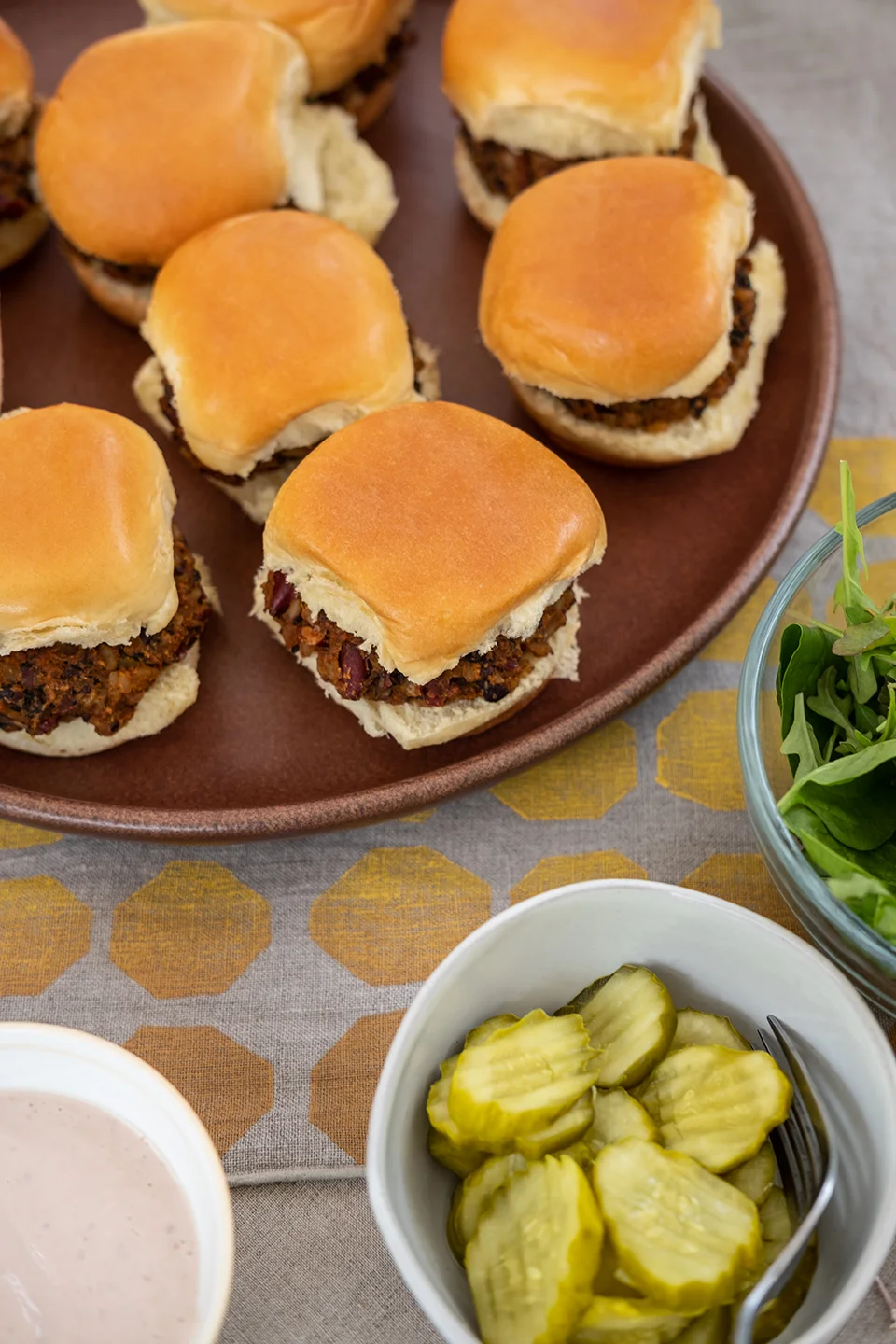 Black Bean Vegetarian Sliders with Kalamata Olive Aioli — Jodi Loves