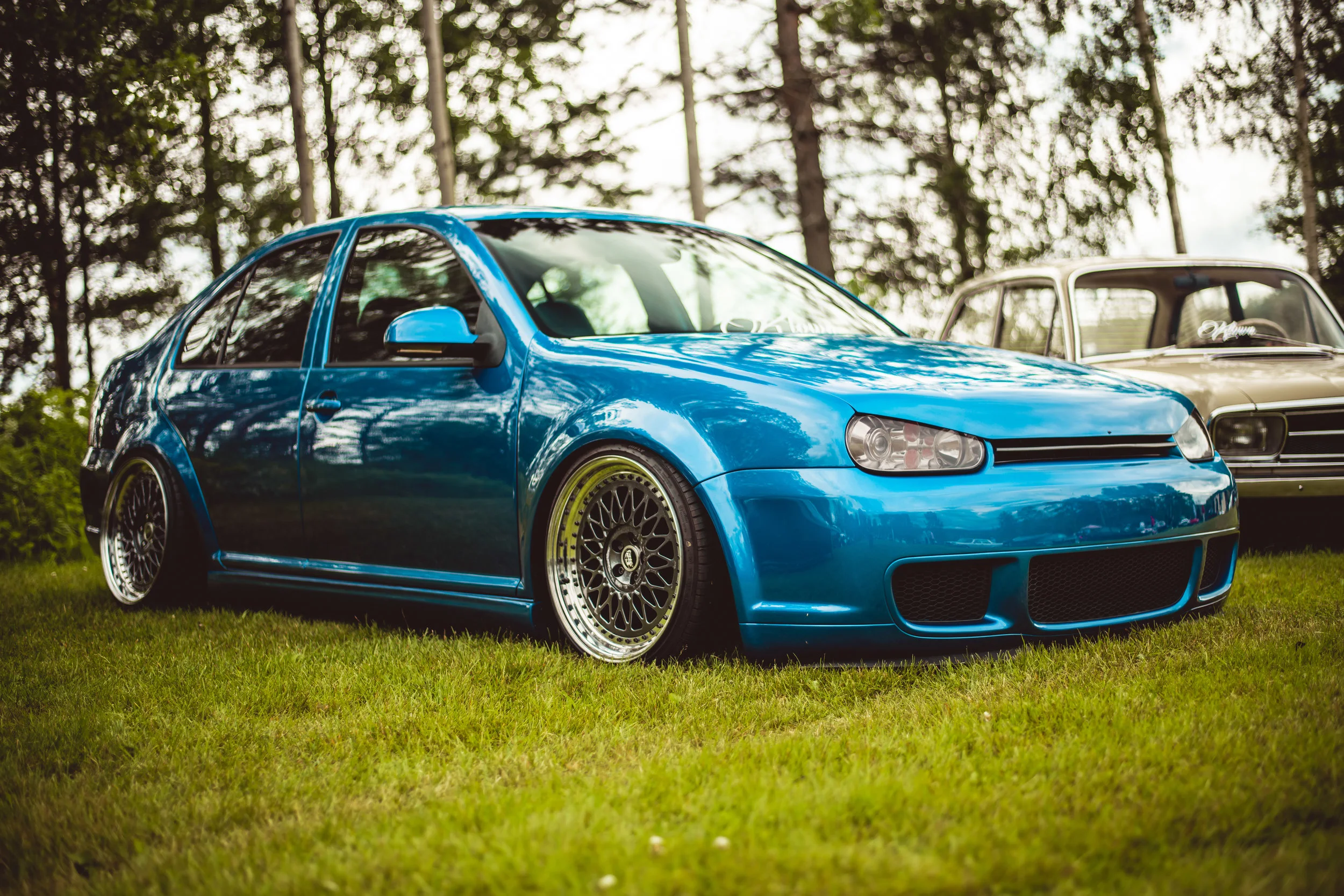 Lowfield — Thomas Dahl Tveter Photography