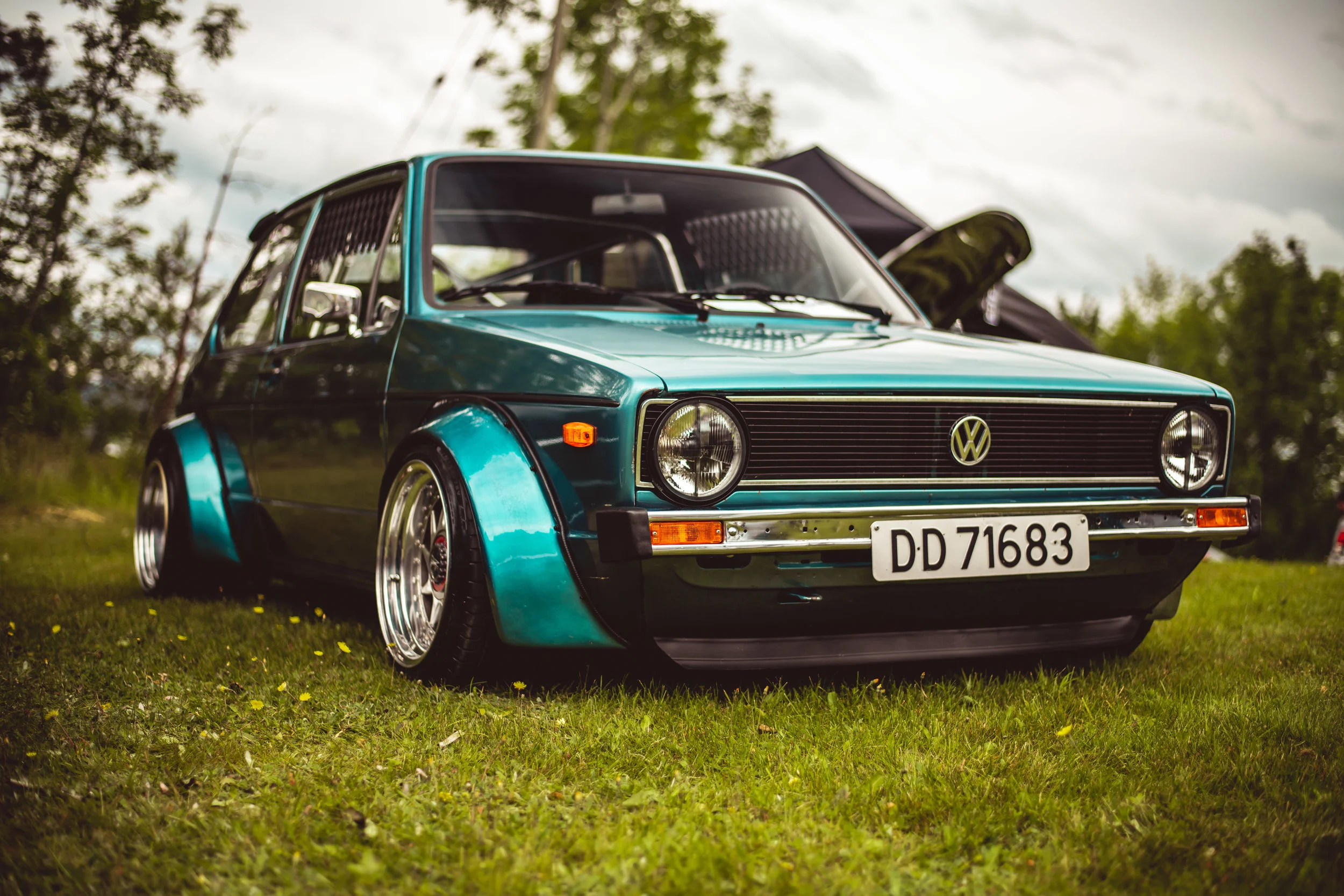 Lowfield — Thomas Dahl Tveter Photography