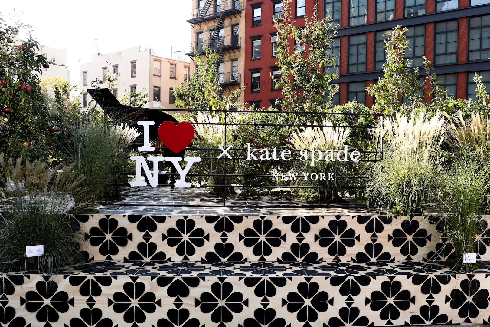 Kate Spade New York Fall 2021 Event — SSI Life