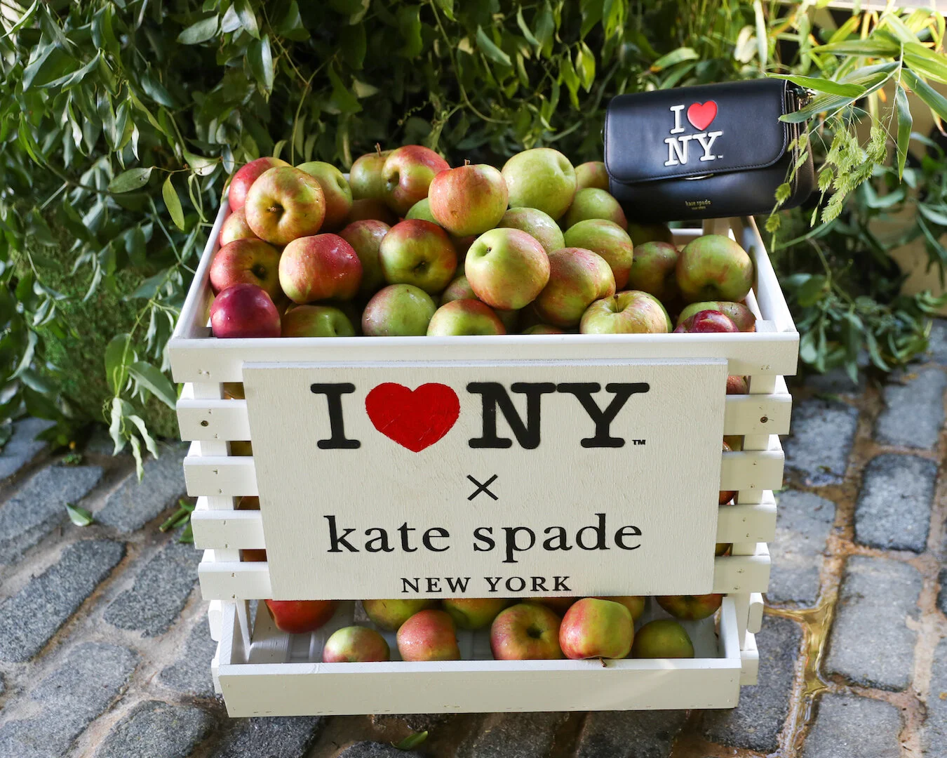 Kate Spade New York Fall 2021 Event — SSI Life