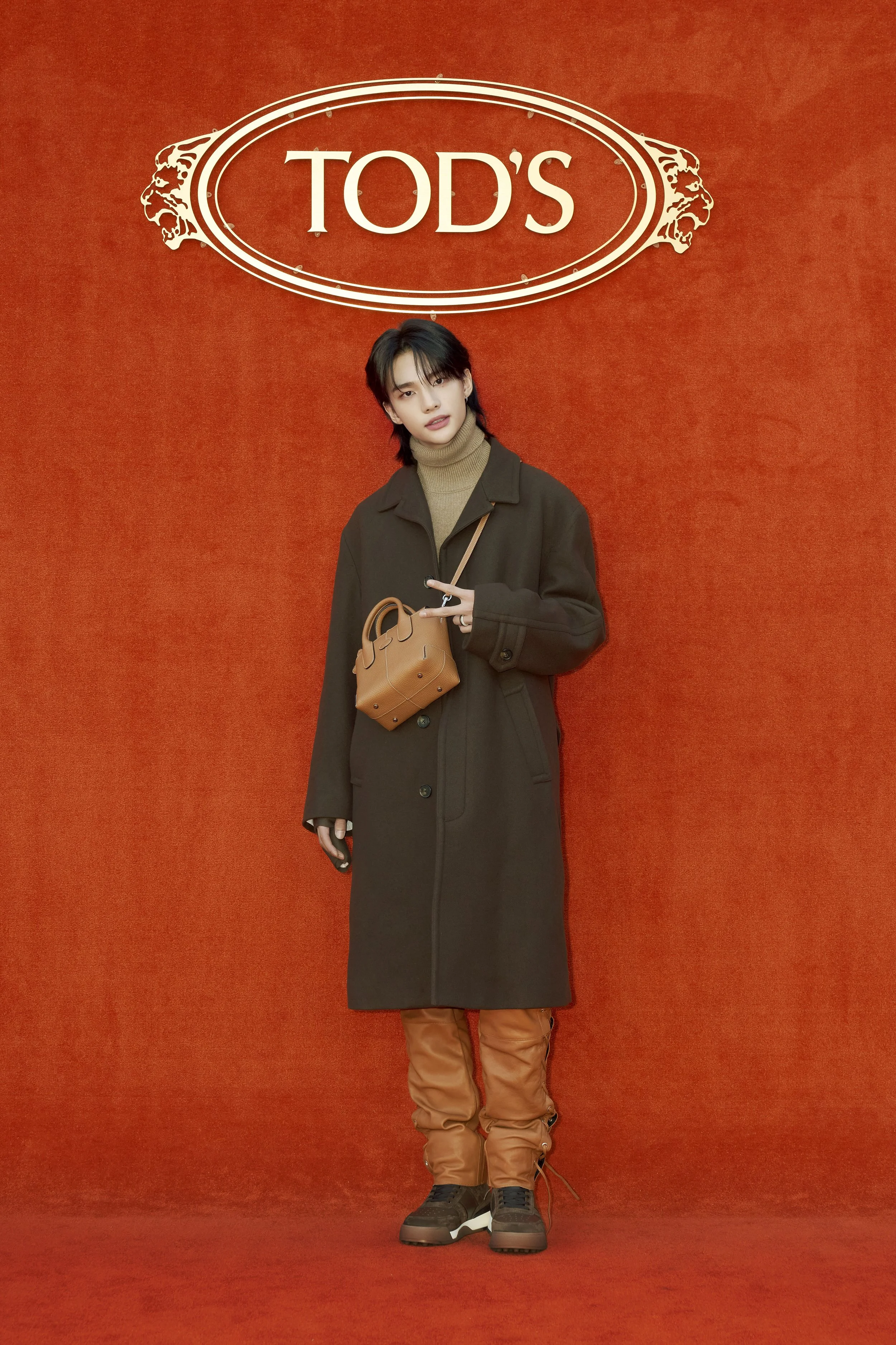 Tod's Fall Winter 2022 Reimagines Italian Beauty In Seoul — SSI Life