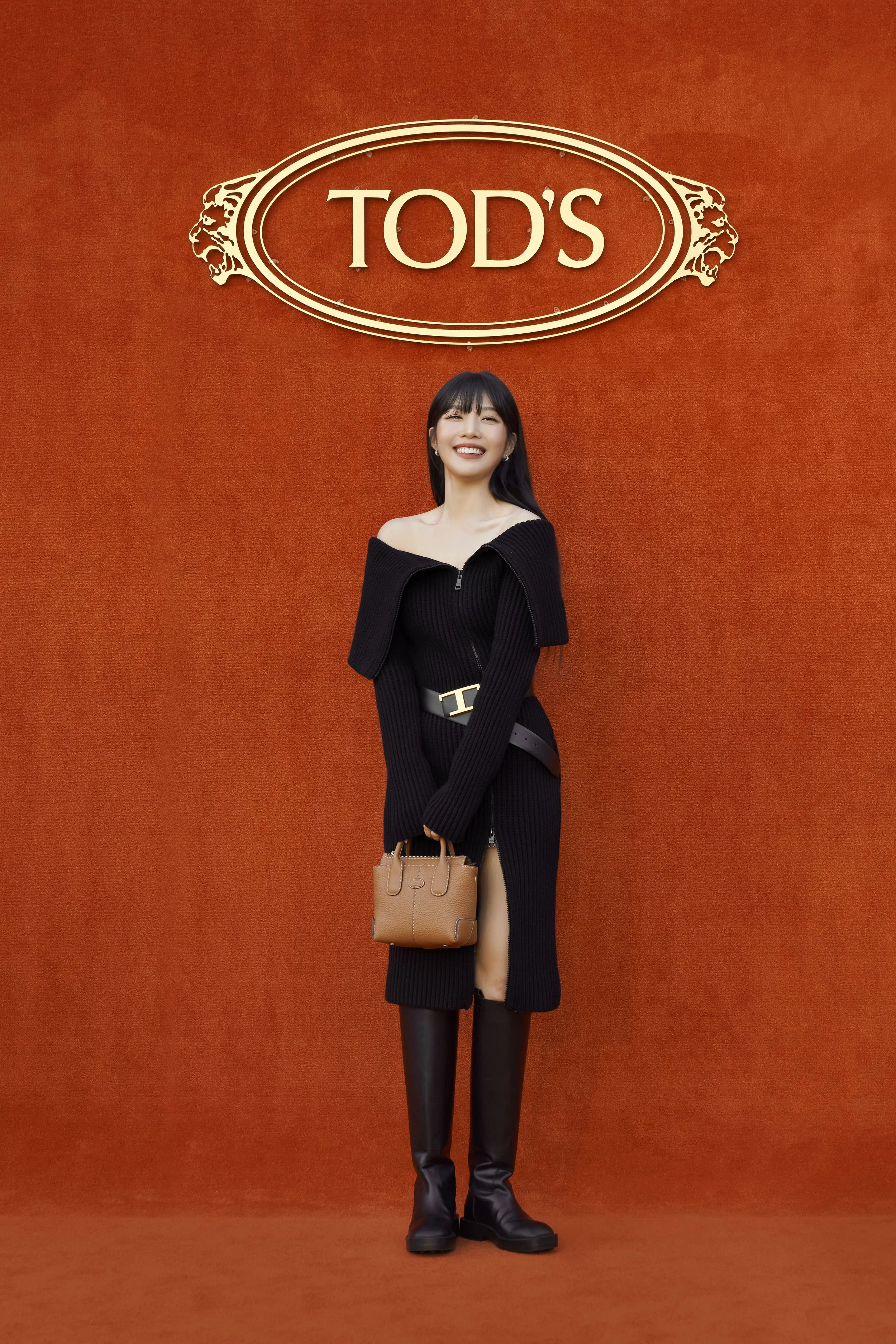 Tod's Fall Winter 2022 Reimagines Italian Beauty In Seoul — SSI Life