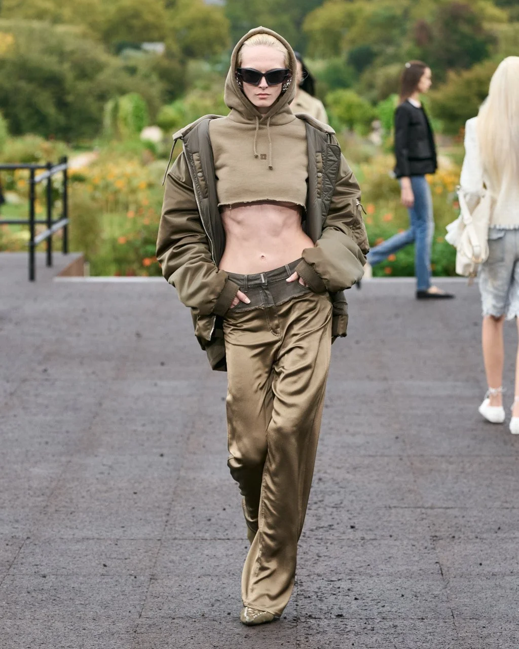 Givenchy Spring Summer 2023 Women’s Ready-To-Wear Collection — SSI Life