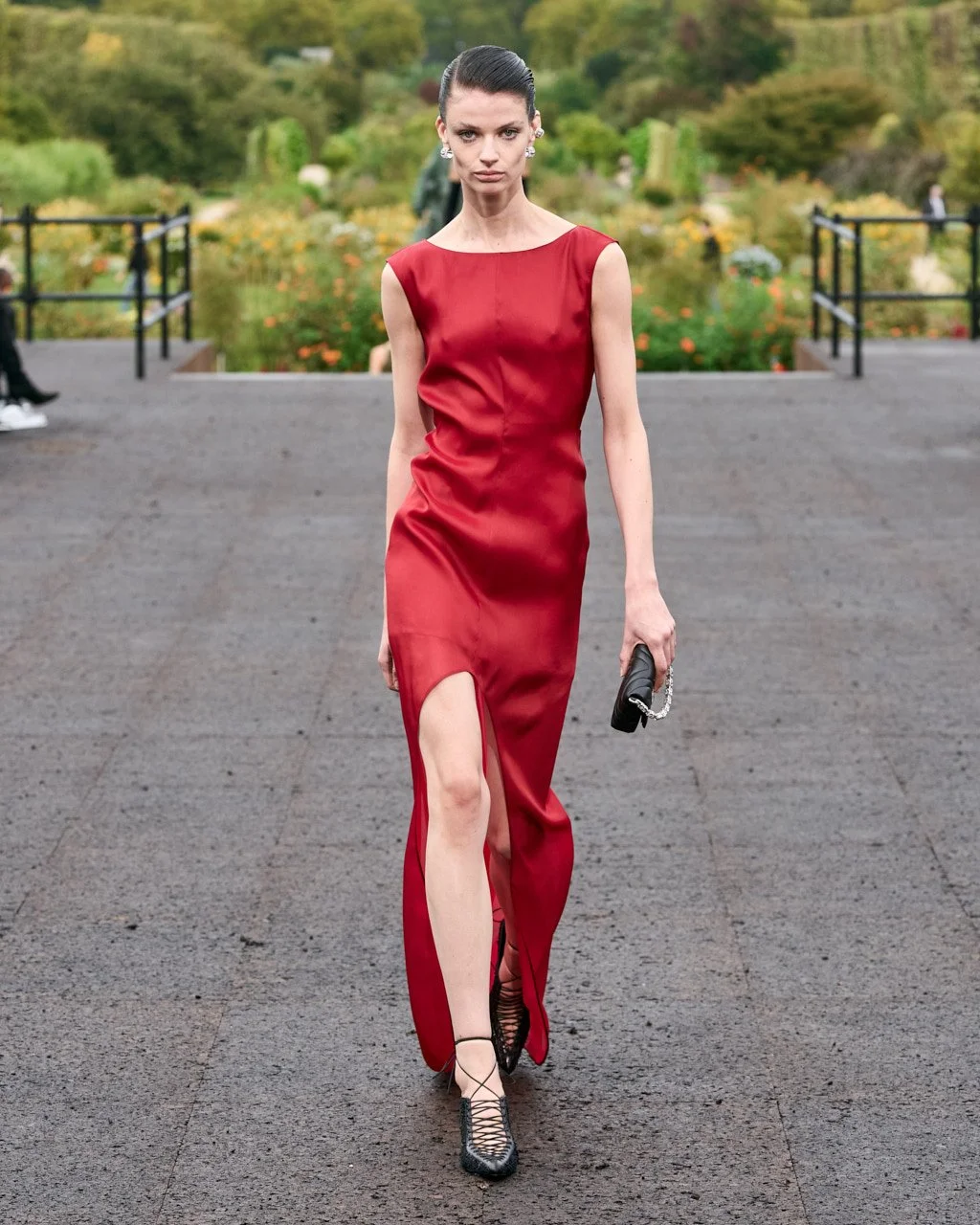 Givenchy Spring Summer 2023 Women’s Ready-To-Wear Collection — SSI Life