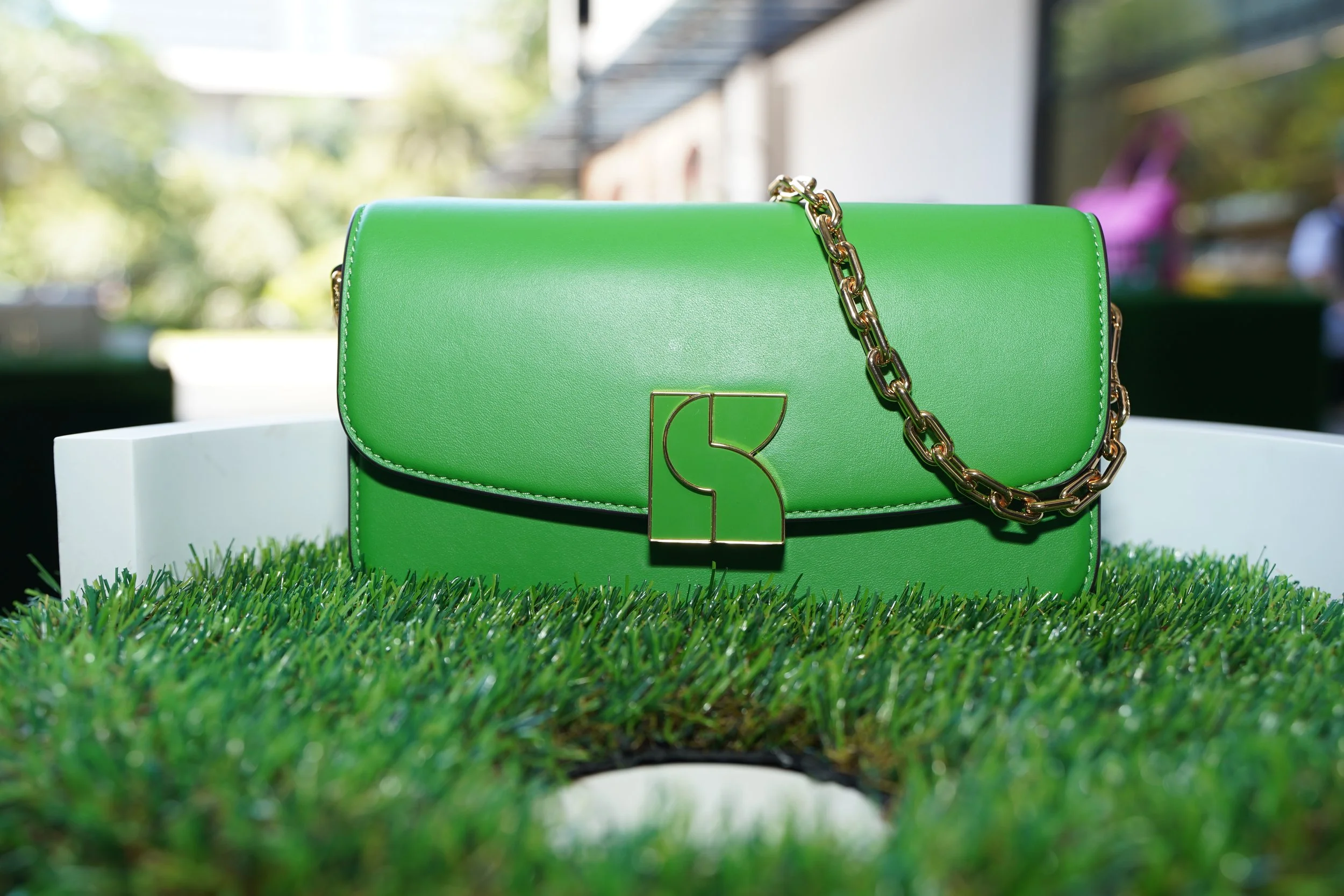 Kate Spade New York Announces Opening Of Experiential Golf-Themed Pop ...