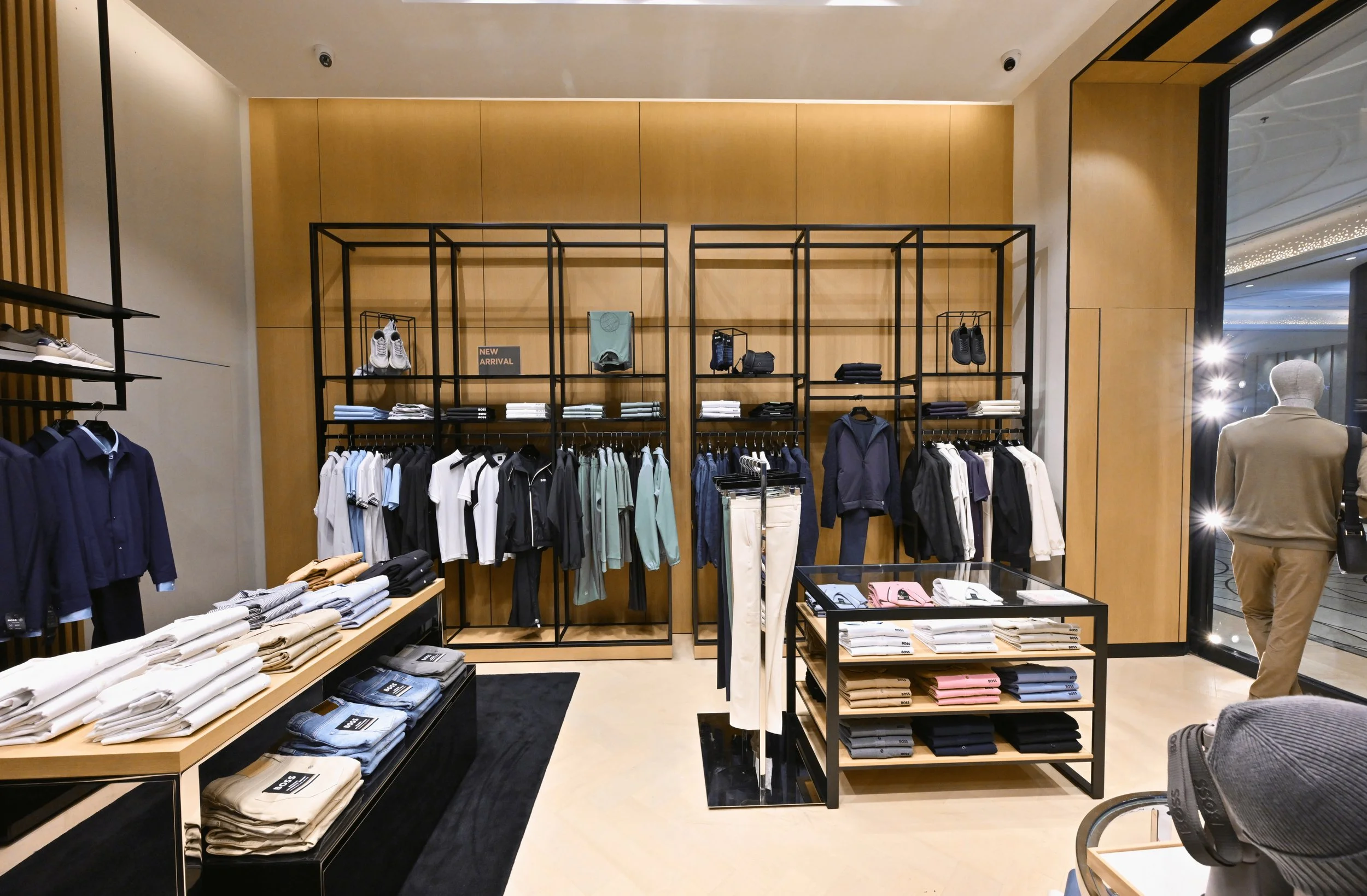 BOSS Opens New Stand-Alone Store at Newport Mall — SSI Life