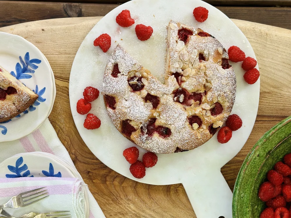 RASPBERRY BAKEWELL CAKE — Clodagh McKenna