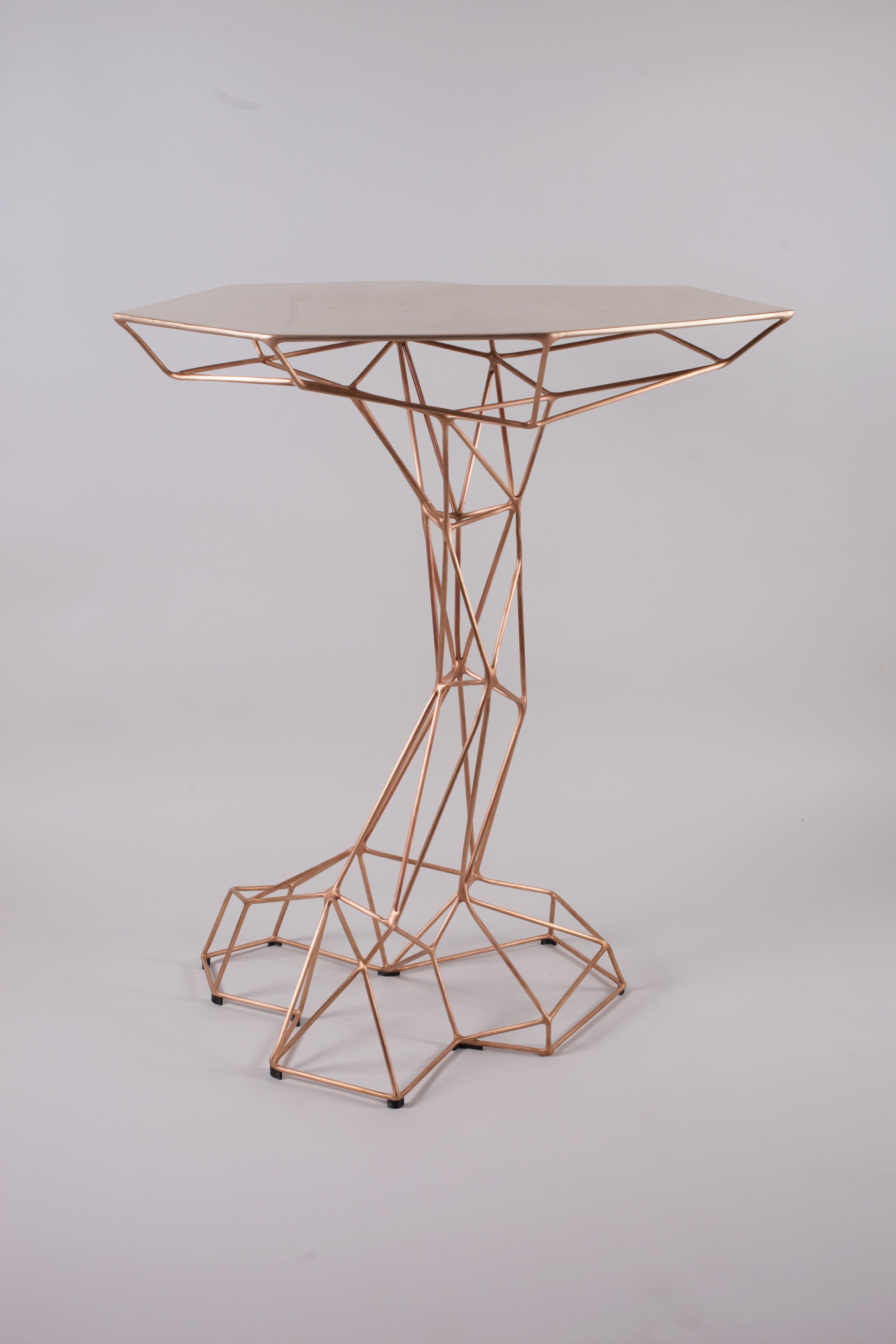 STANDING DESK — OBJECT