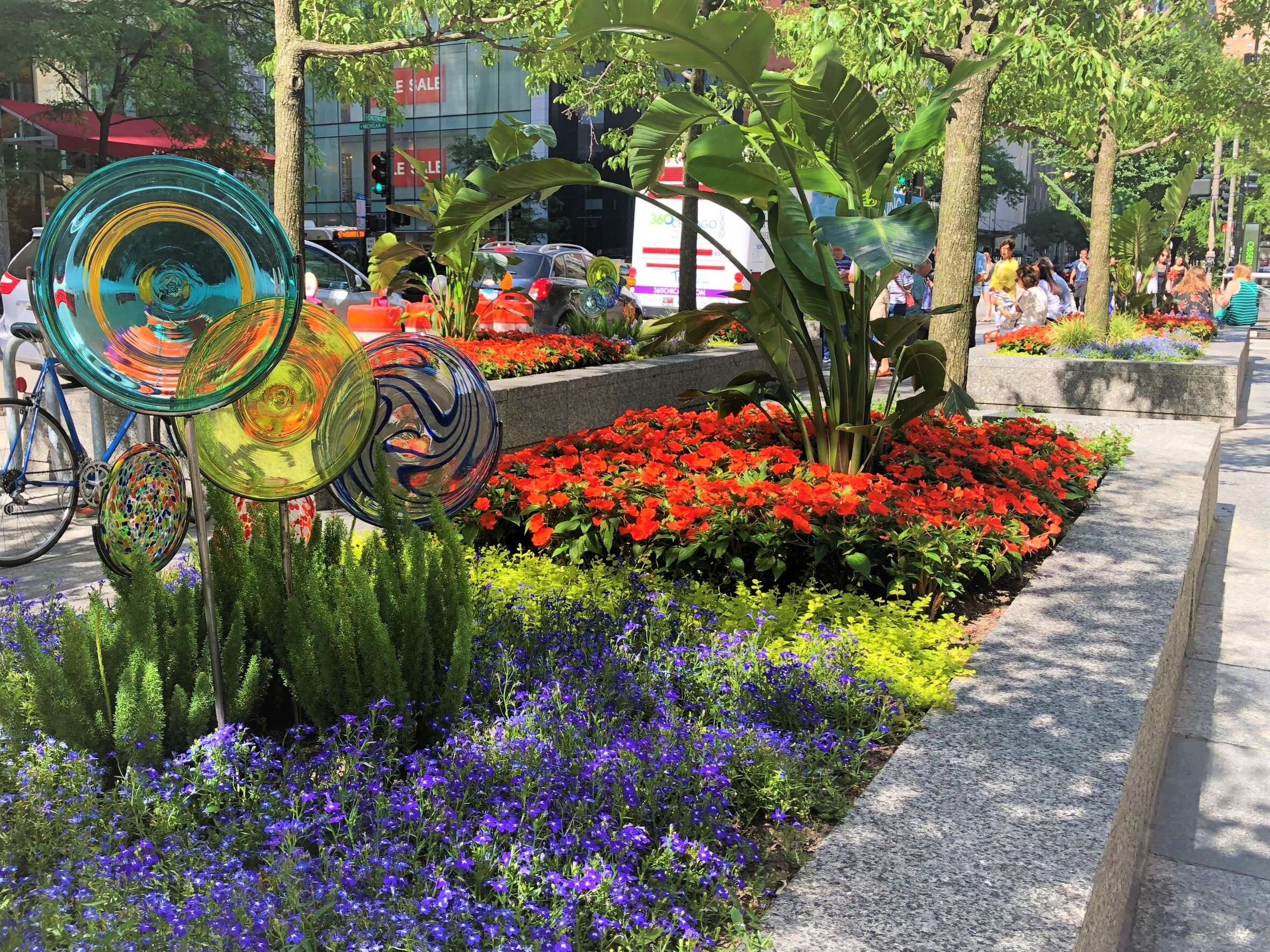 Chicago Urban Landscaping Company | Office Garden Services | IGS — IGS ...