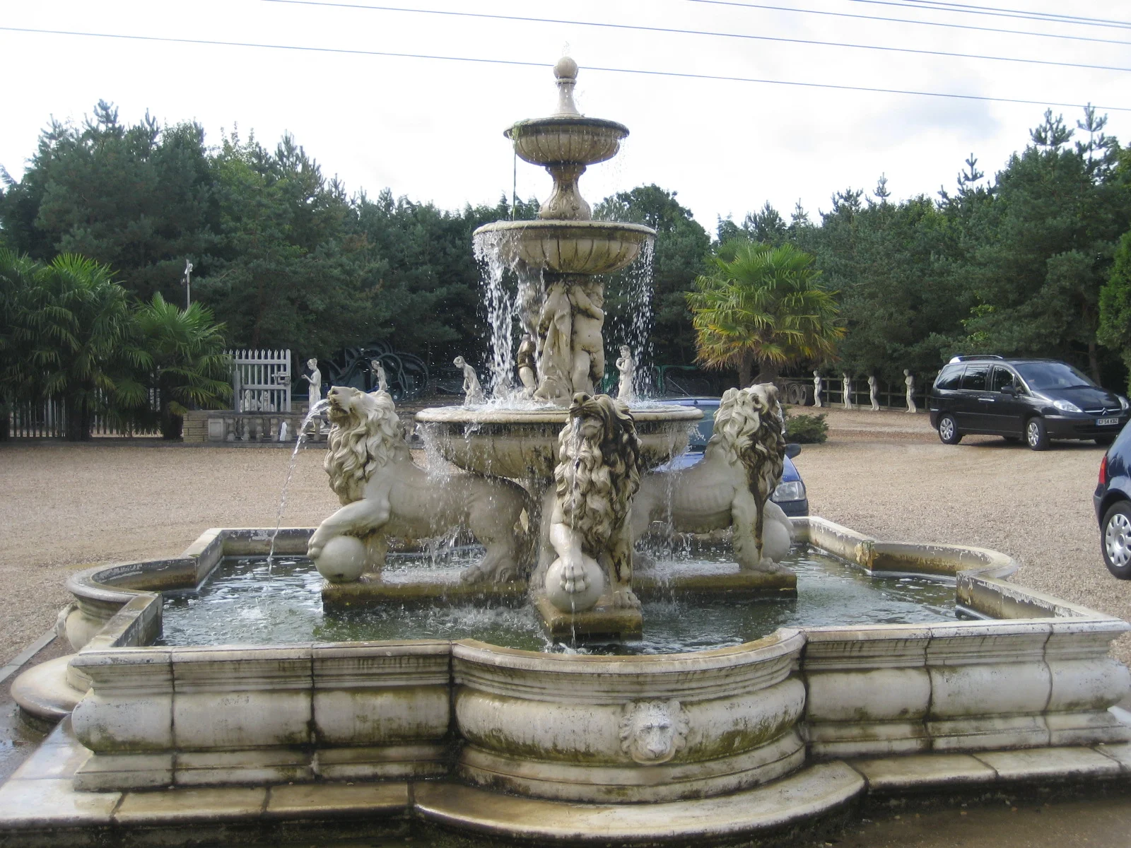 Water Fountain Design and Construction — Lakes and Fountains