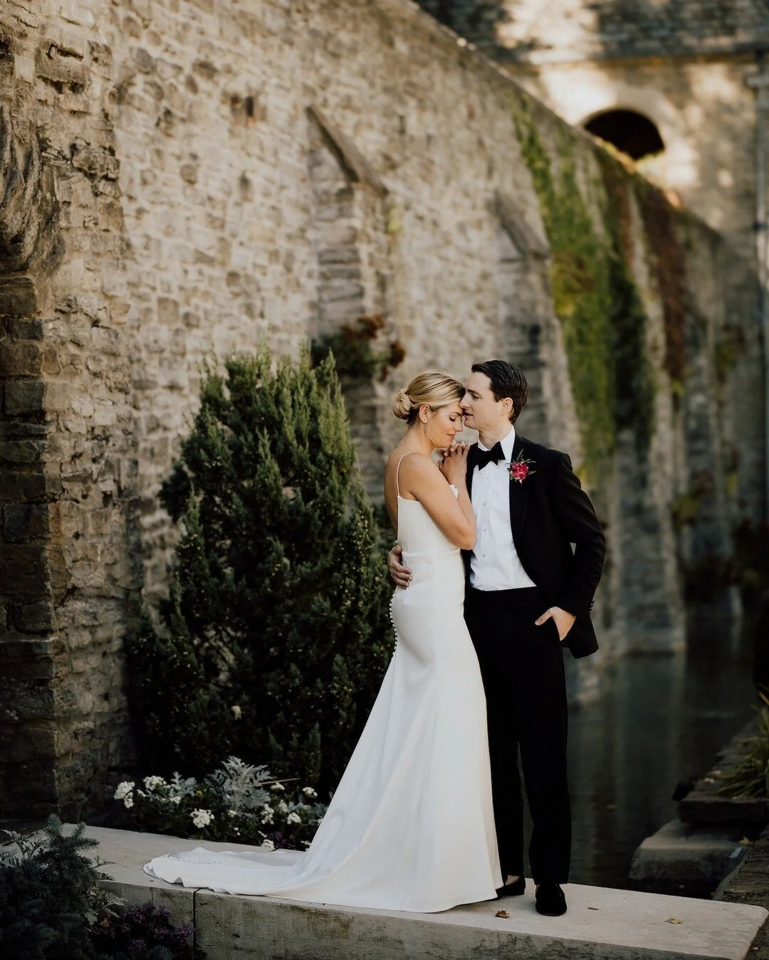 Stephanie + Matthew’s Christmas Wedding at Drees Pavilion — Poeme