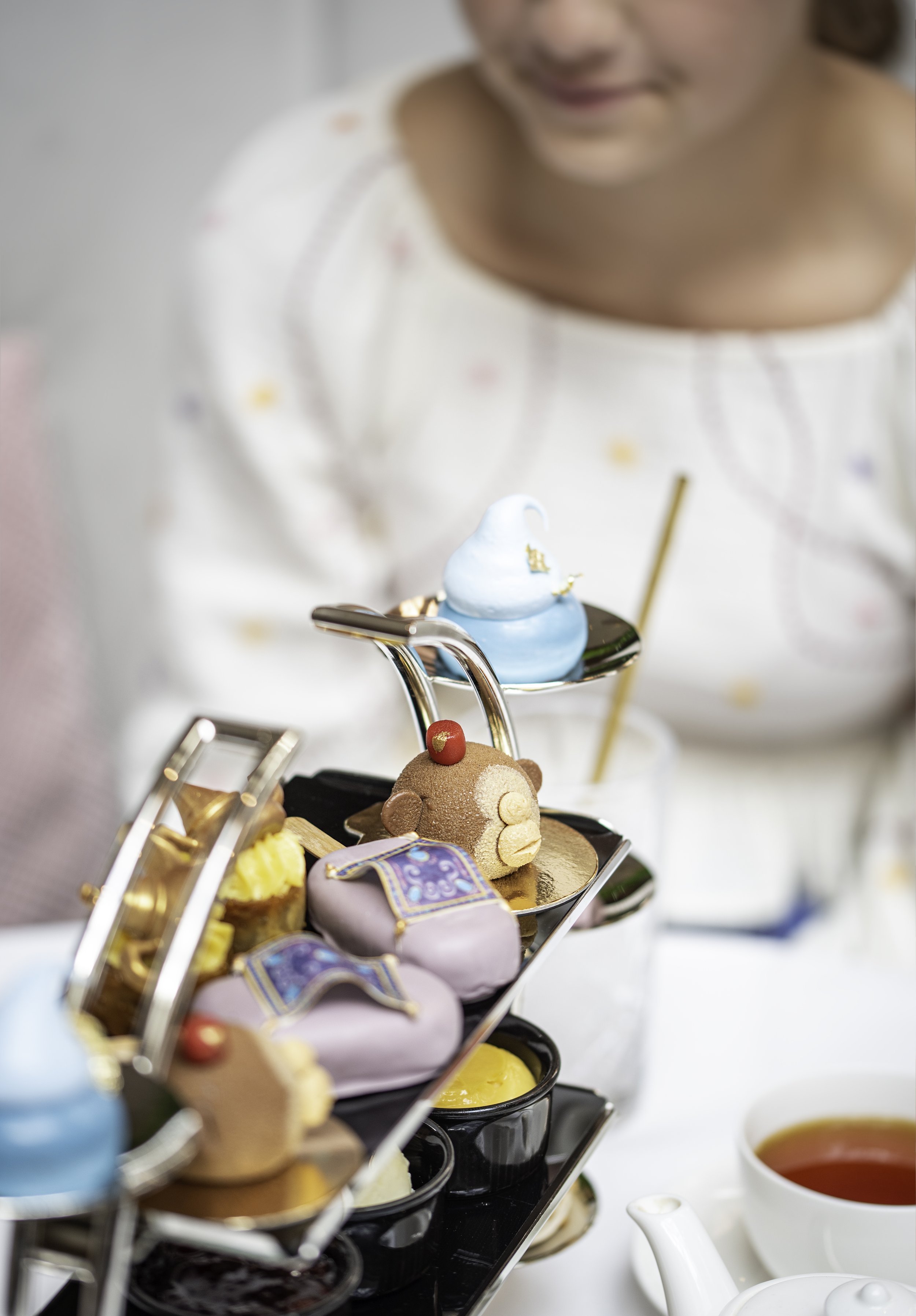 Aladdin Flies into the Waldorf — Warm Welcome Magazine