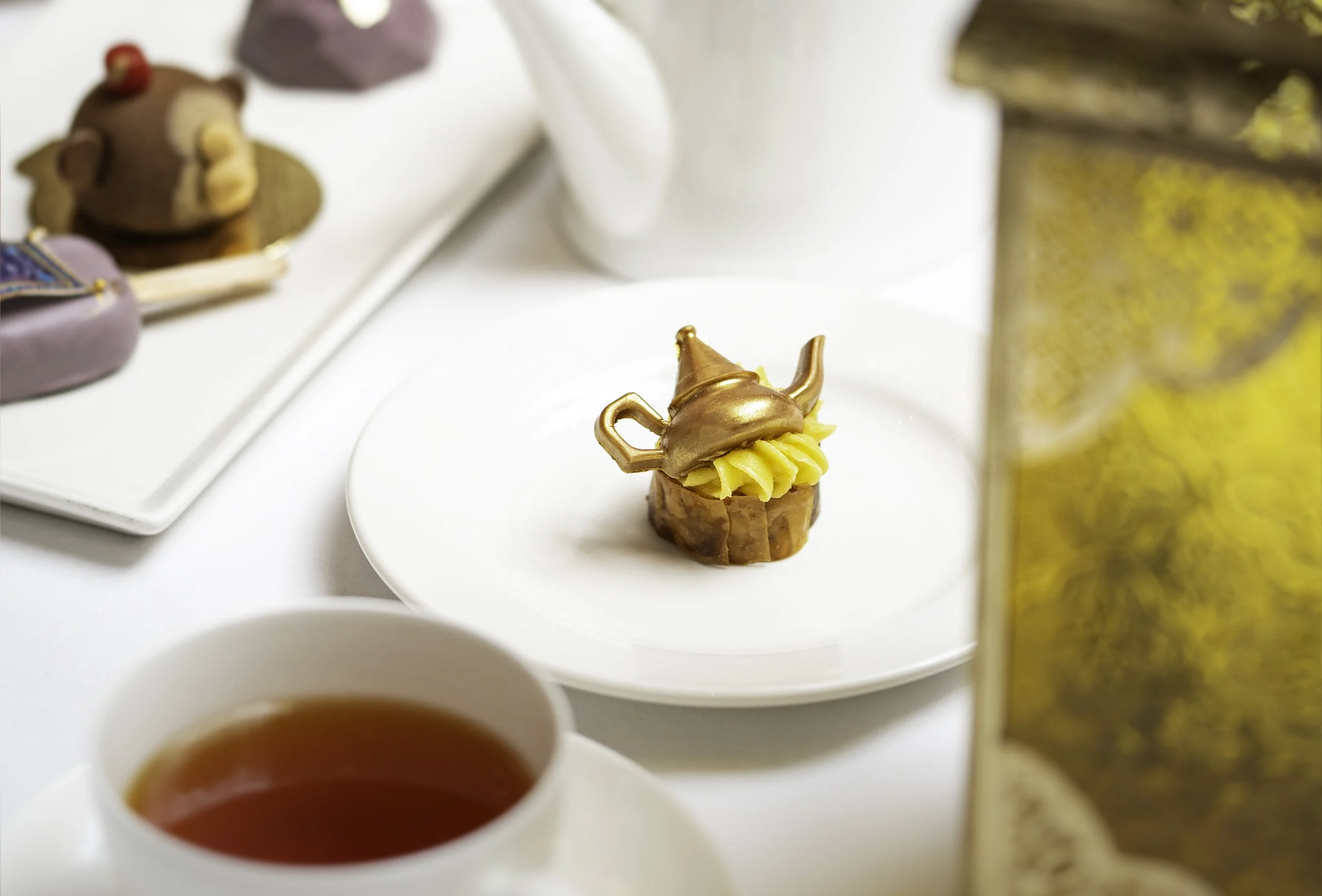 Aladdin Flies into the Waldorf — Warm Welcome Magazine