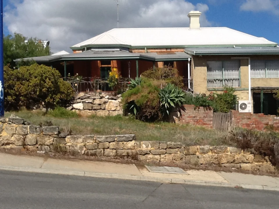 40 Riverside Road — Streets of East Freo