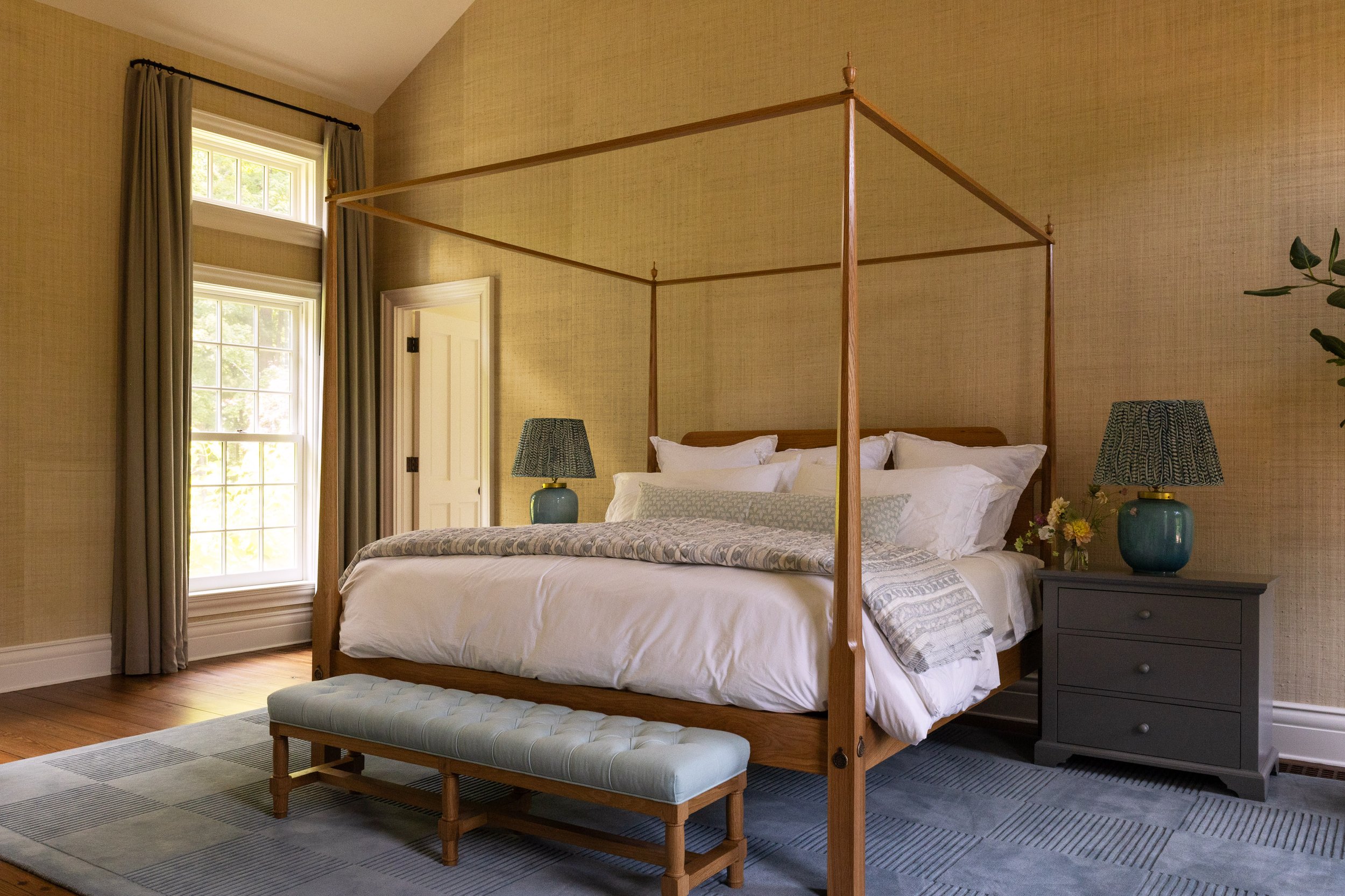 White Arrow — Interiors