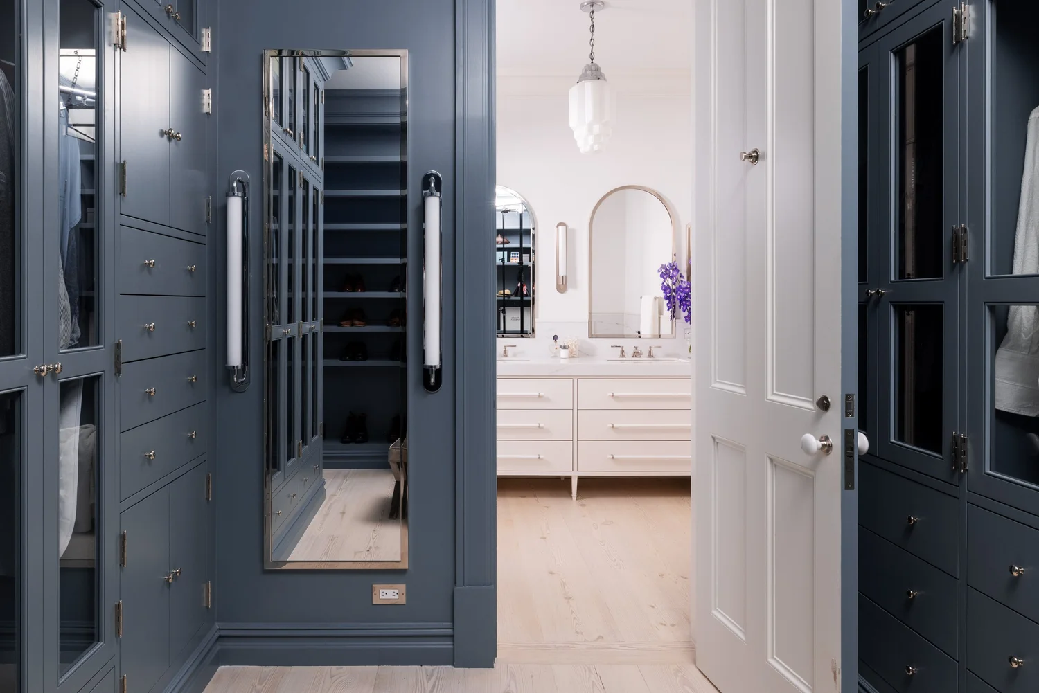 White Arrow — SoHo Loft