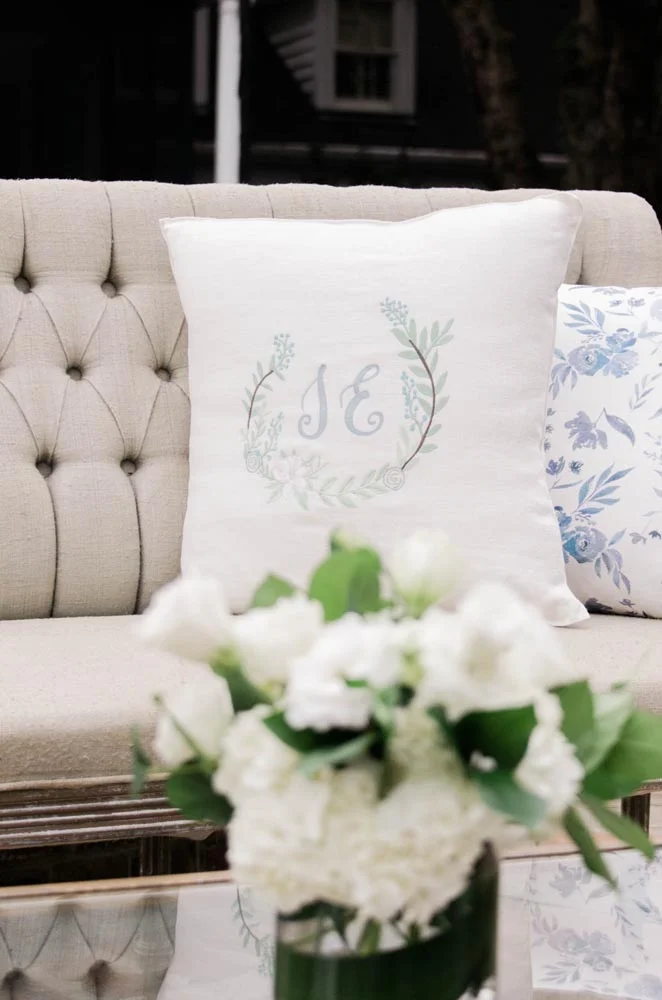 A Preppy Outdoor Soiree in the Heart of the Historic Lowcountry ...