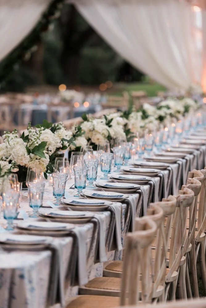 A Preppy Outdoor Soiree in the Heart of the Historic Lowcountry ...