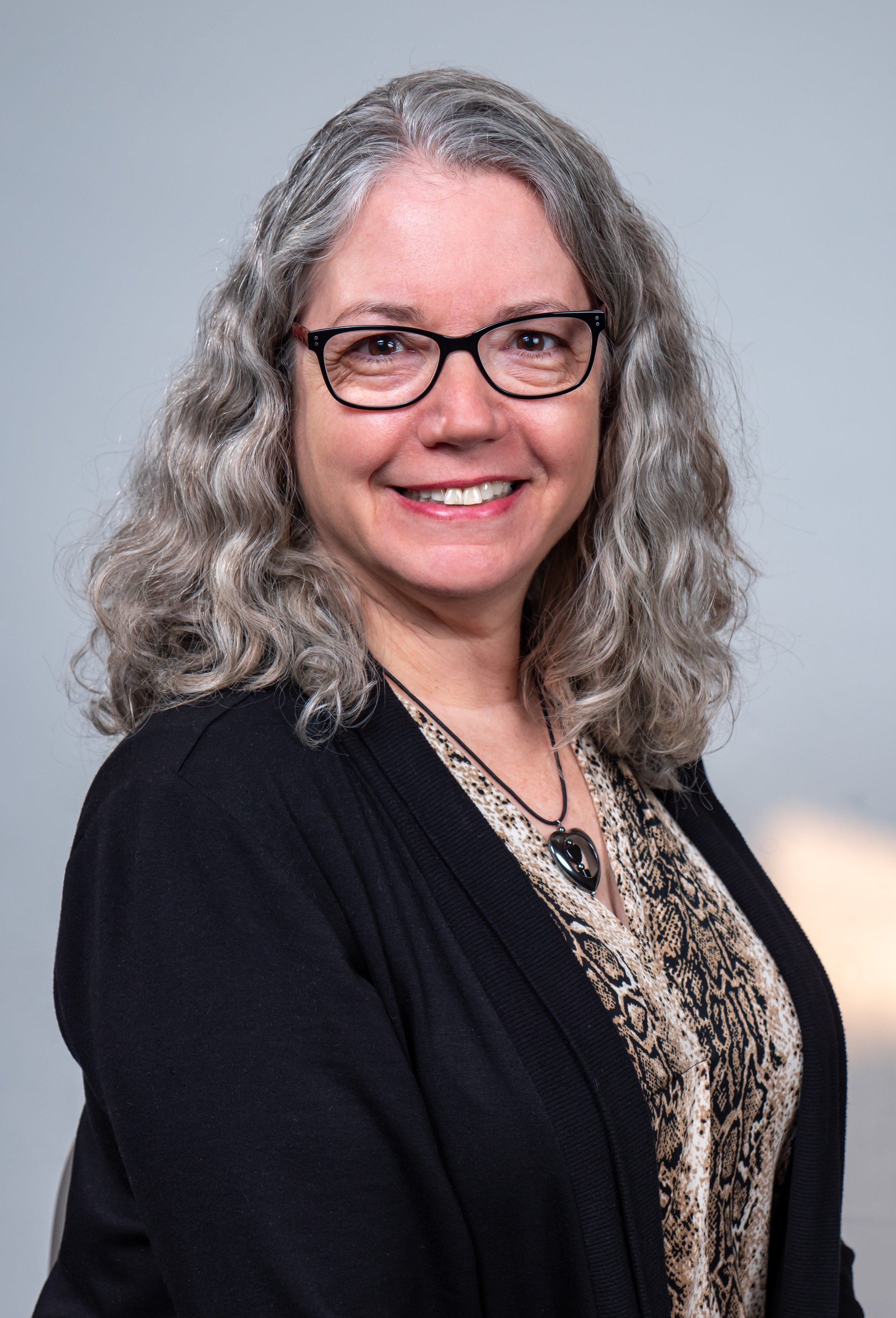 Karen Slaughter's Instagram, Twitter & Facebook on IDCrawl