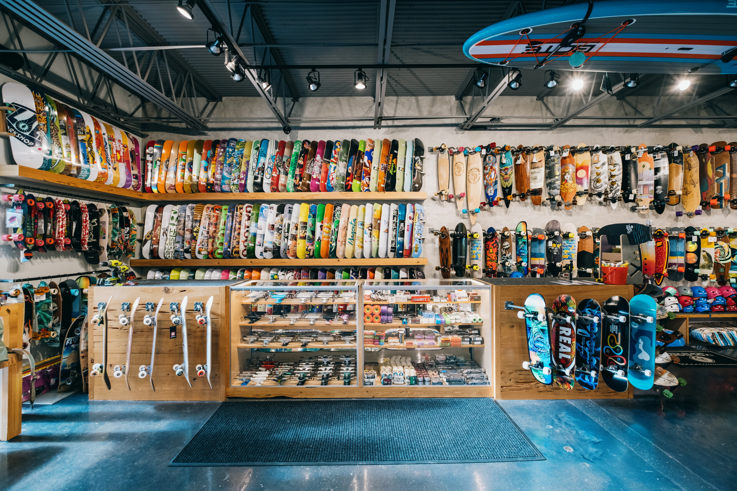 Compound Boardshop - Est. 2003