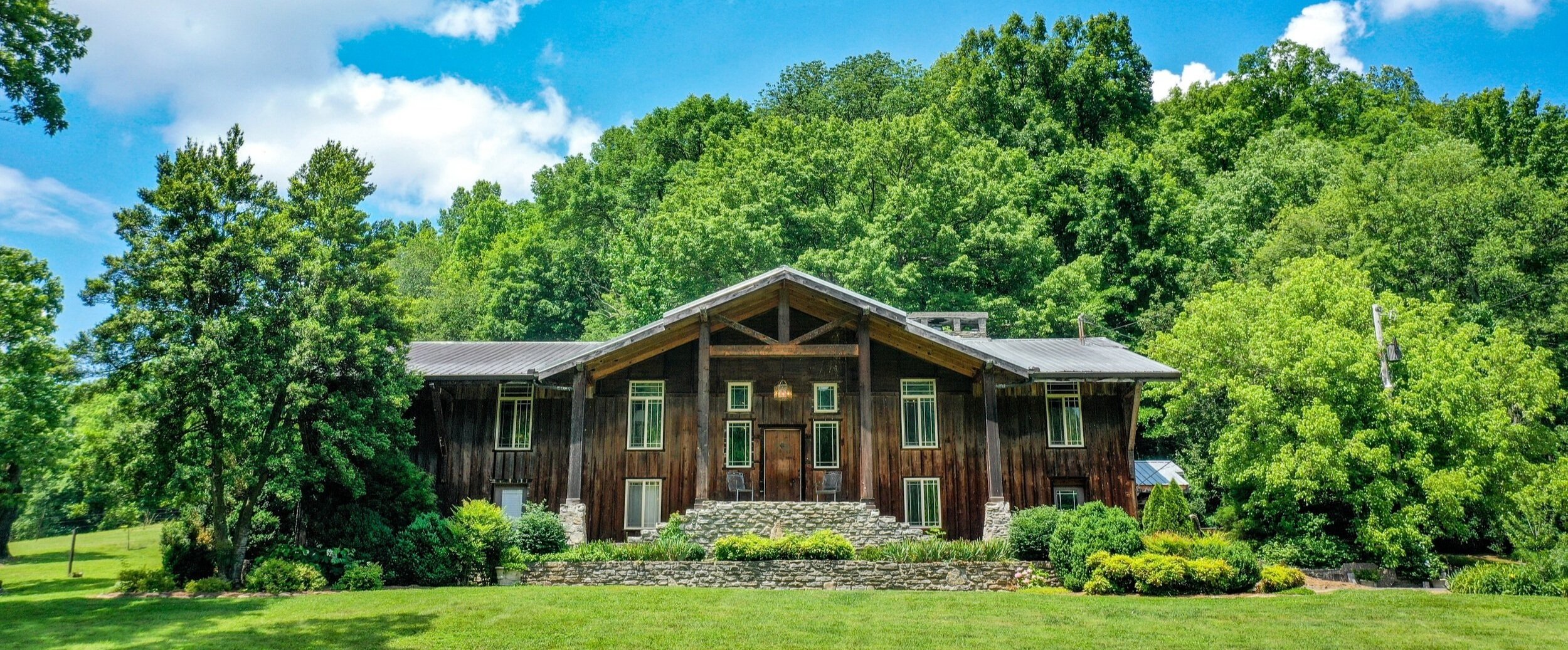 Cascade Hollow Lodge