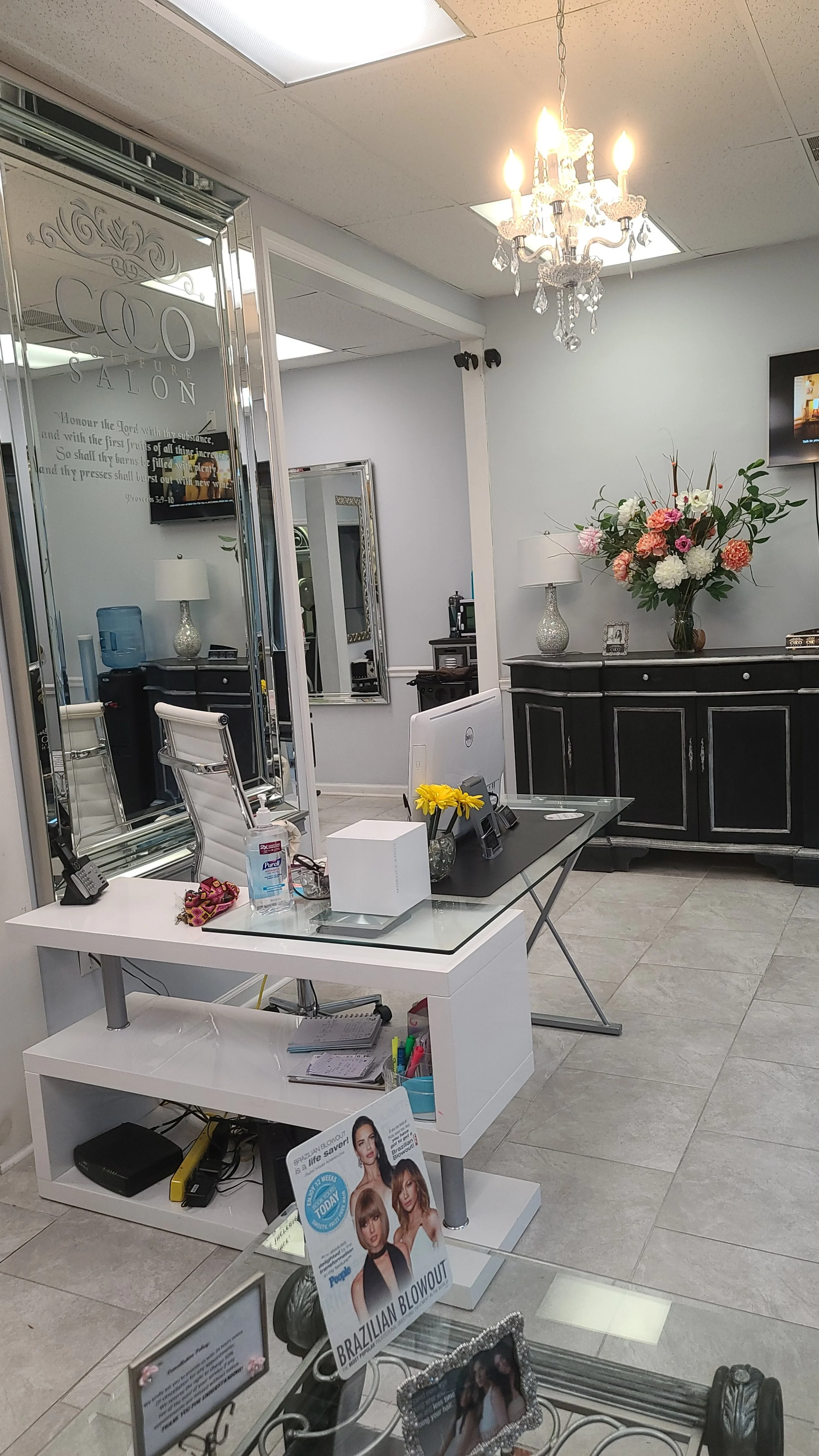 Salon — COCO COIFFURE SALON
