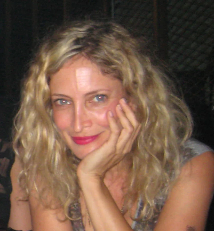 art management agency founded by Vered Gadish — Fireflies Project