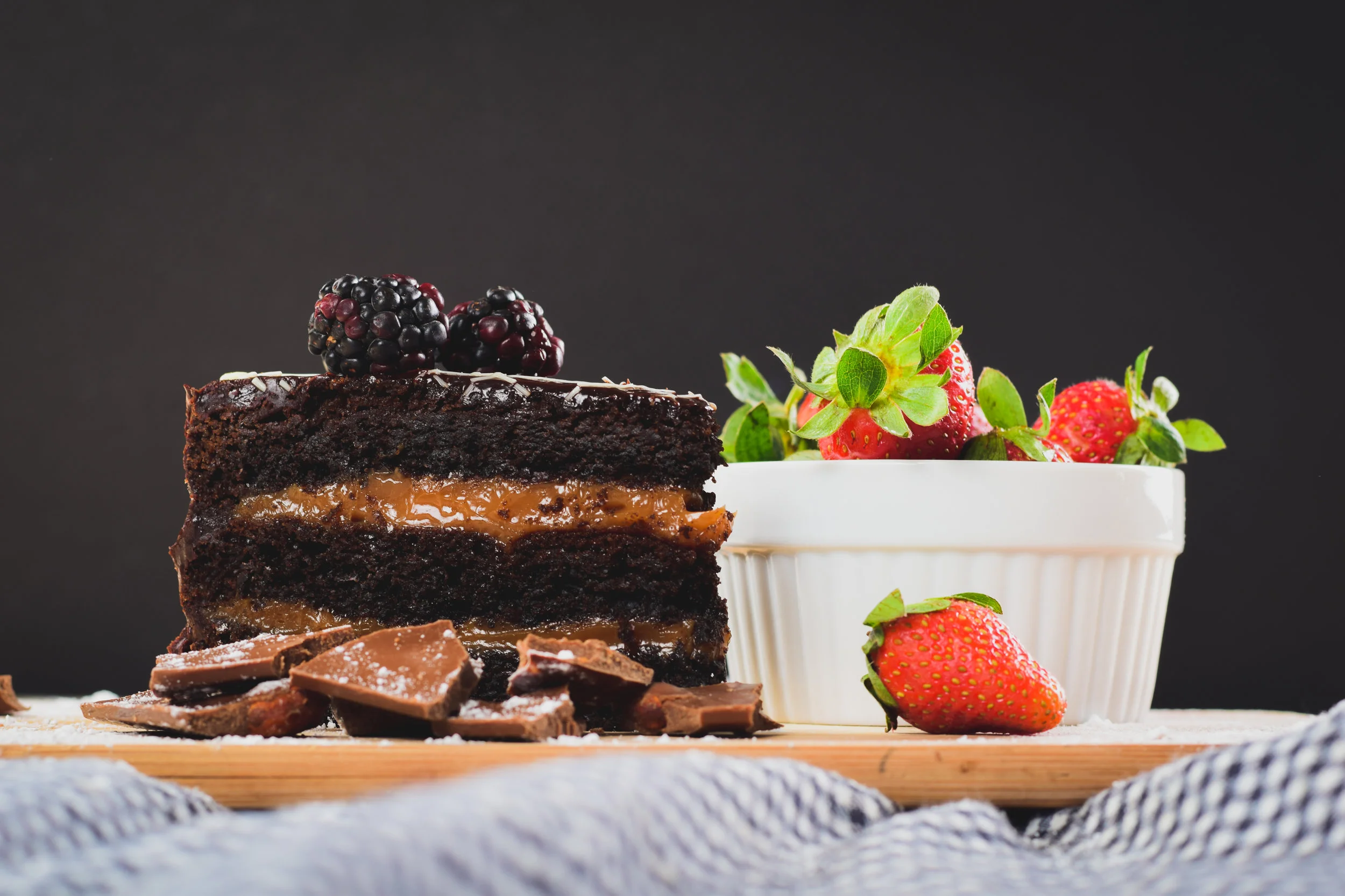 Custom Cake Menu — Starry Night Bakery