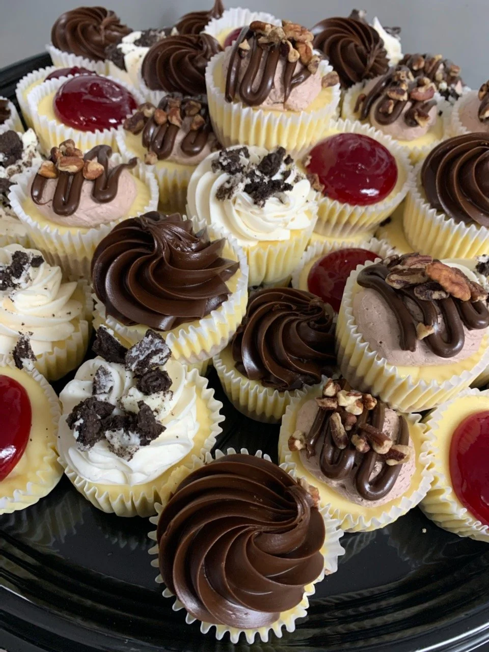 PARTY TRAYS — Starry Night Bakery