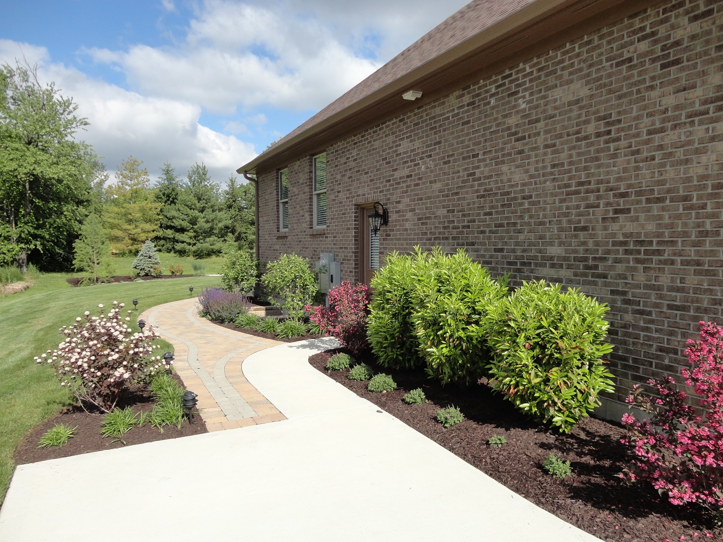 Landscape Lighting in West Chester, OH | Wilk's Outdoor