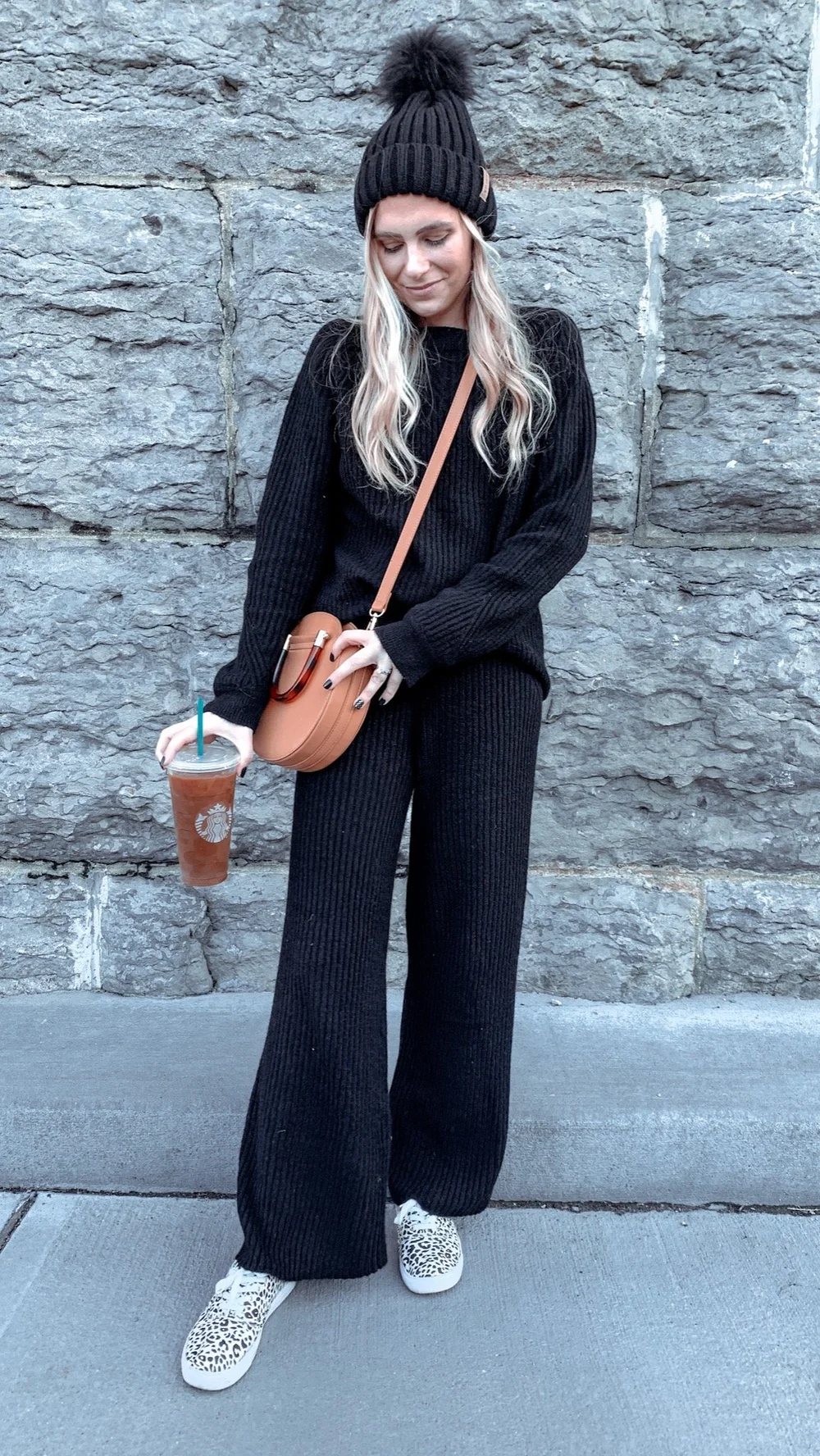 Mom Style: 13 "Cool Mom" Fashion Staples You Need — Champagne & Savings