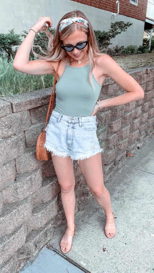 12 Non-Boring Ways to Style Denim Shorts This Season — Champagne & Savings