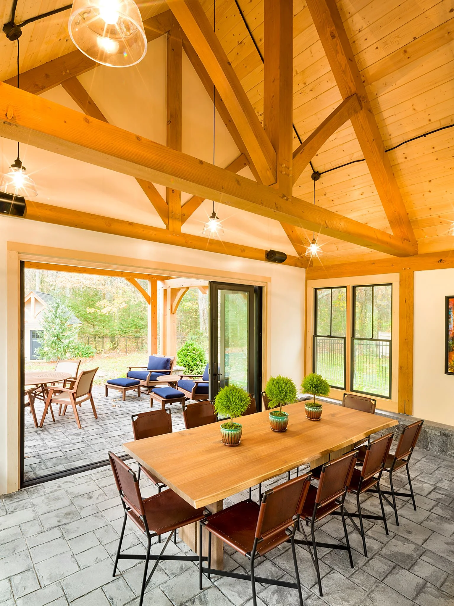 Thomson Architects, Inc.