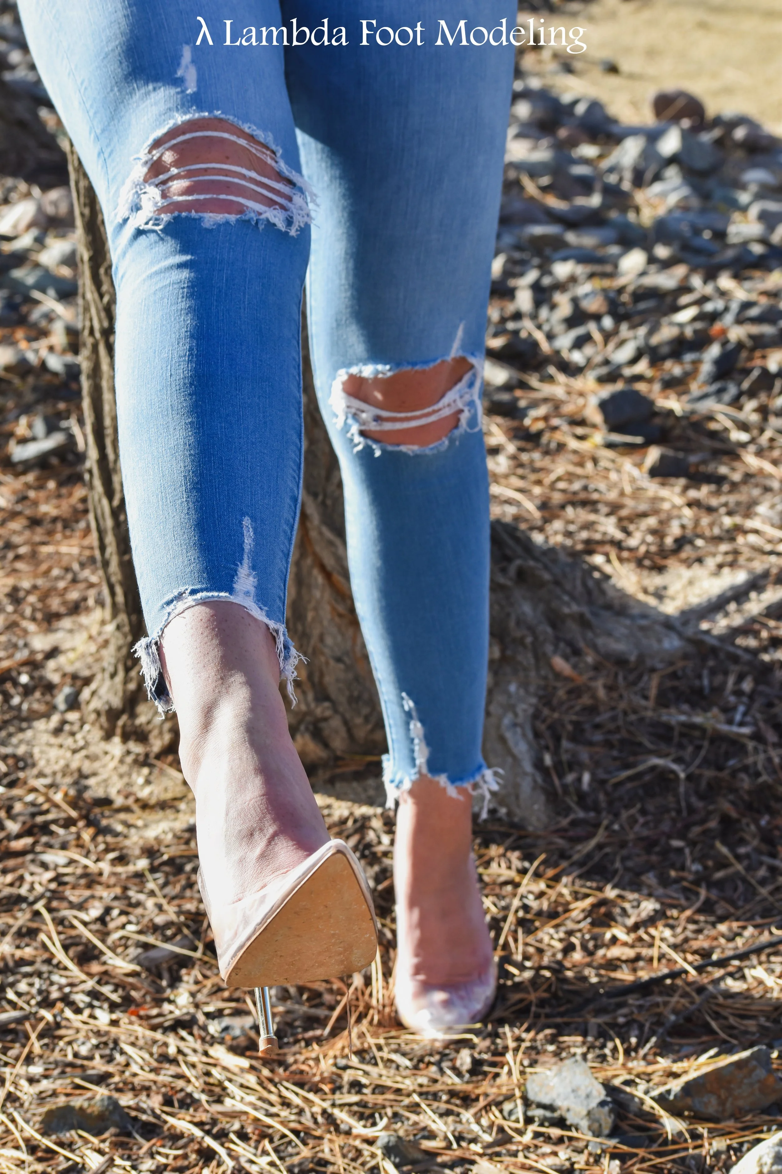 Elizabeth R Set 3 — λ Lambda Foot Modeling