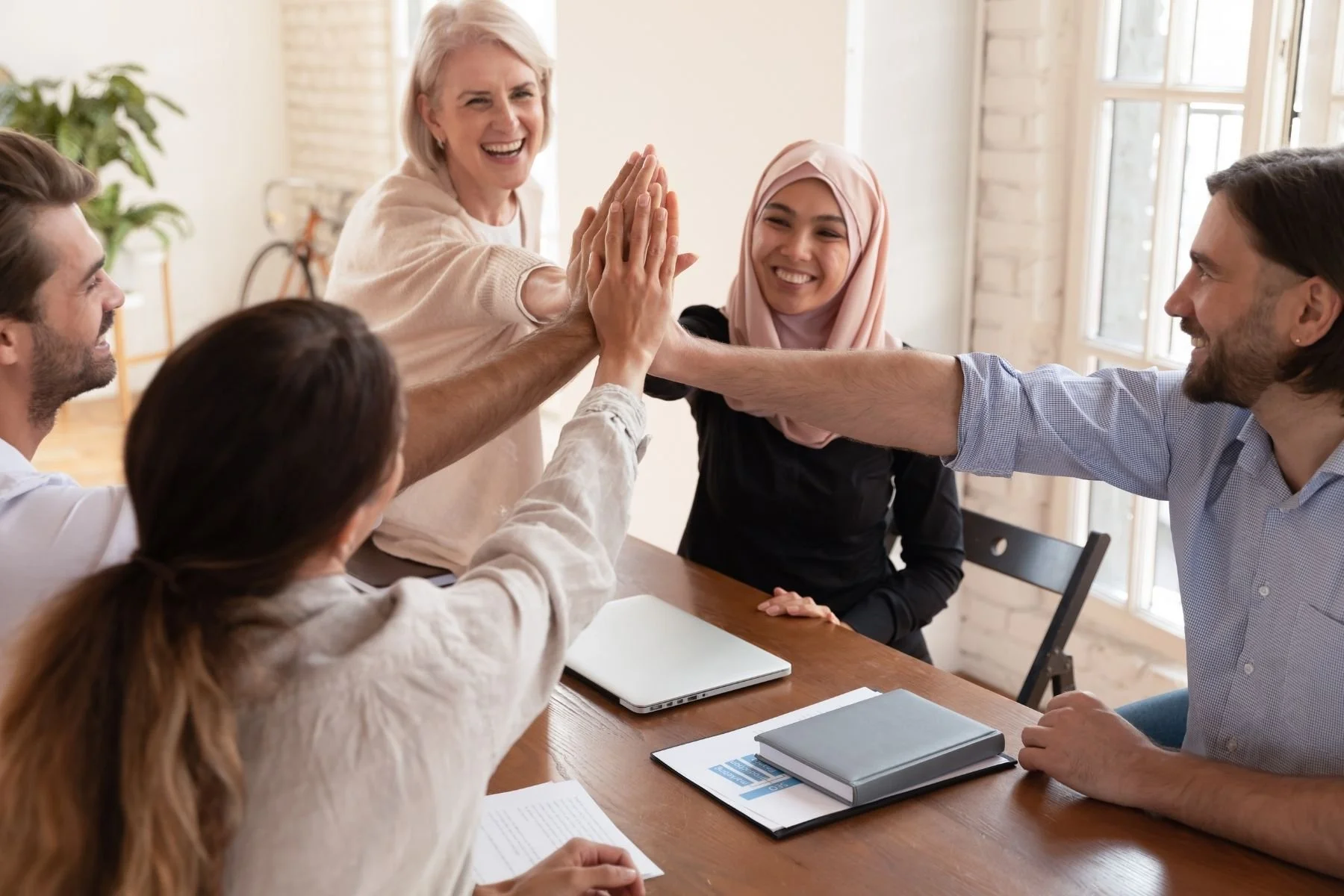 How to Keep Employees Engaged and Motivated | 10 Proven Strategies ...