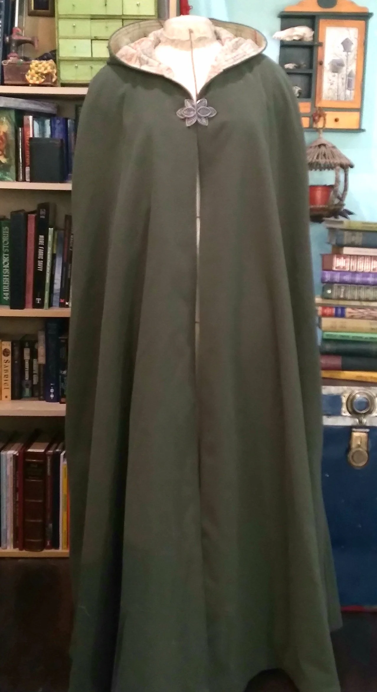 Cloaks — The Adventurer's Emporium