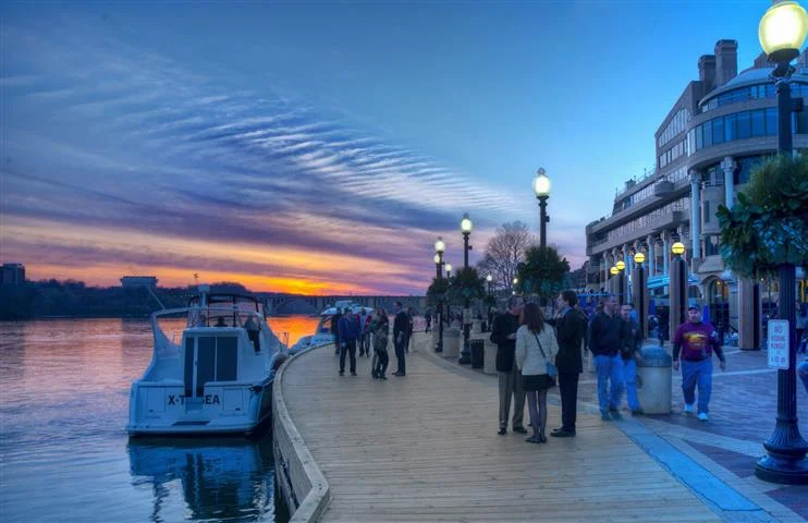 Nick's Riverside Grill