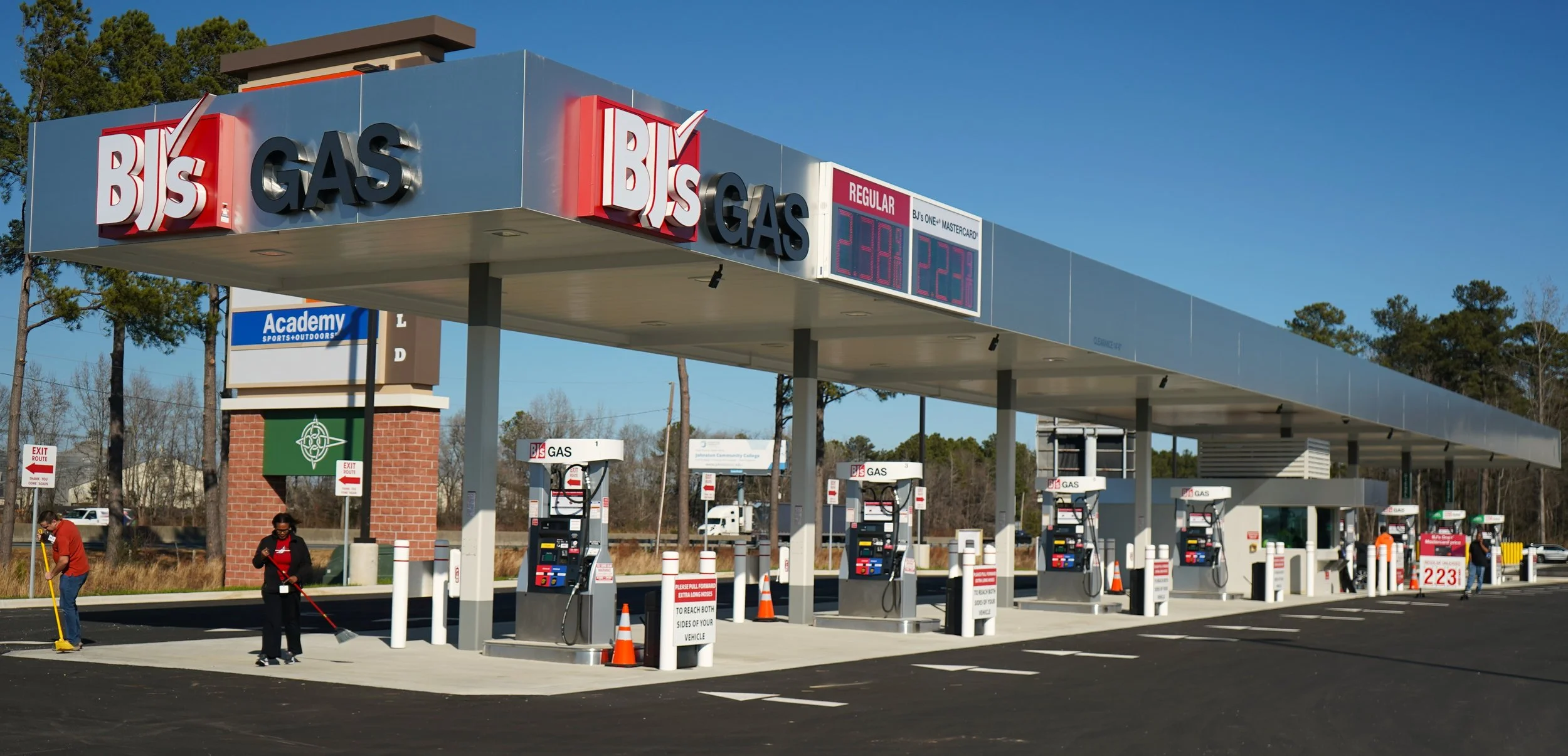 BJ's Wholesale Club Gas Station Debuts at Eastfield! — Adventure ...