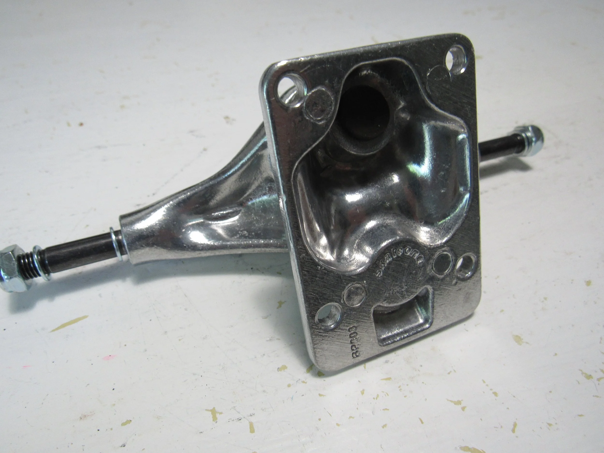 Mini logo Trucks 7.63" Raw — decomposed skateboards - freestyle ...