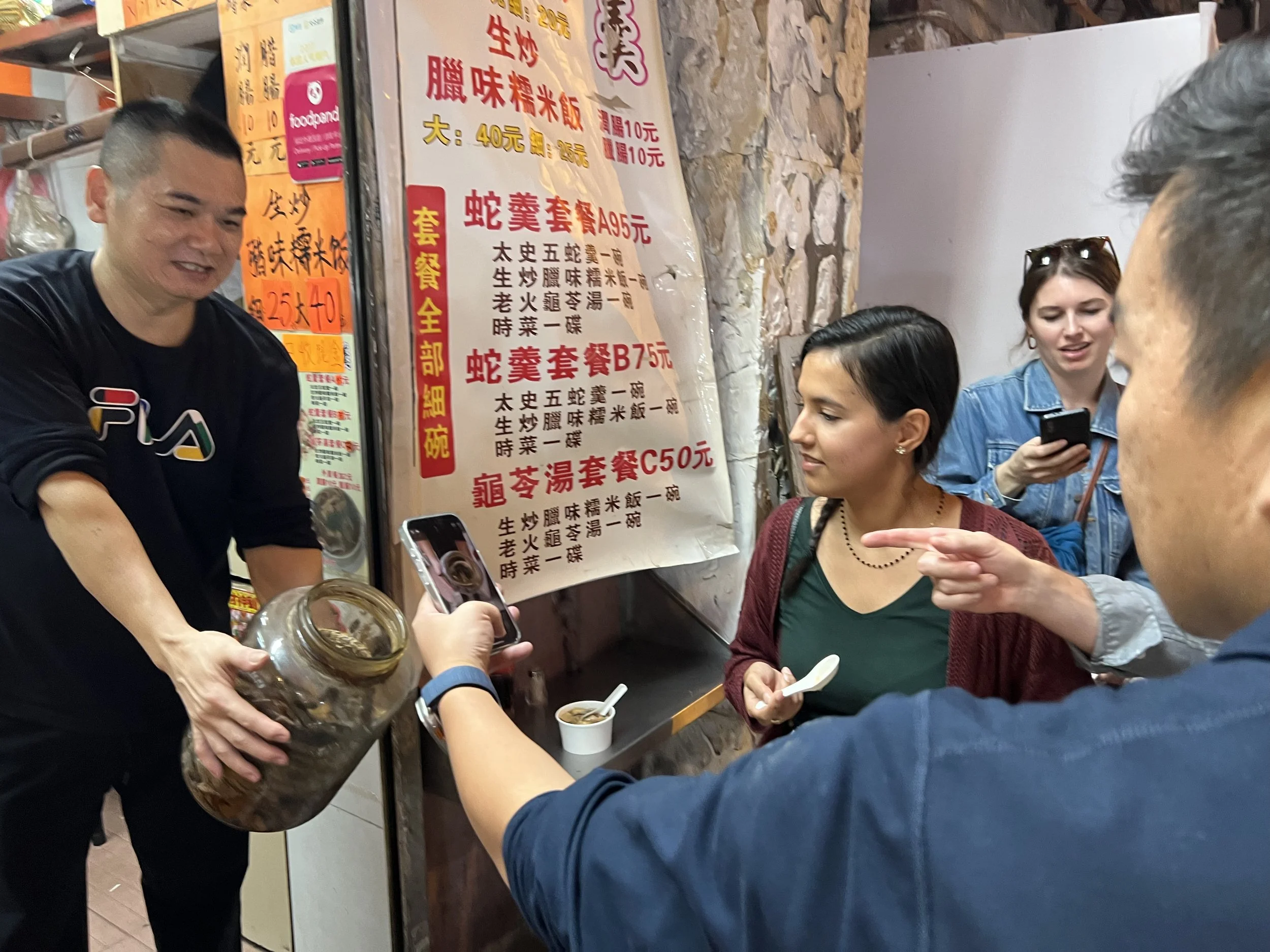 Hong Kong Local Tour | Kowloon Food Tour — Hello! Hong Kong