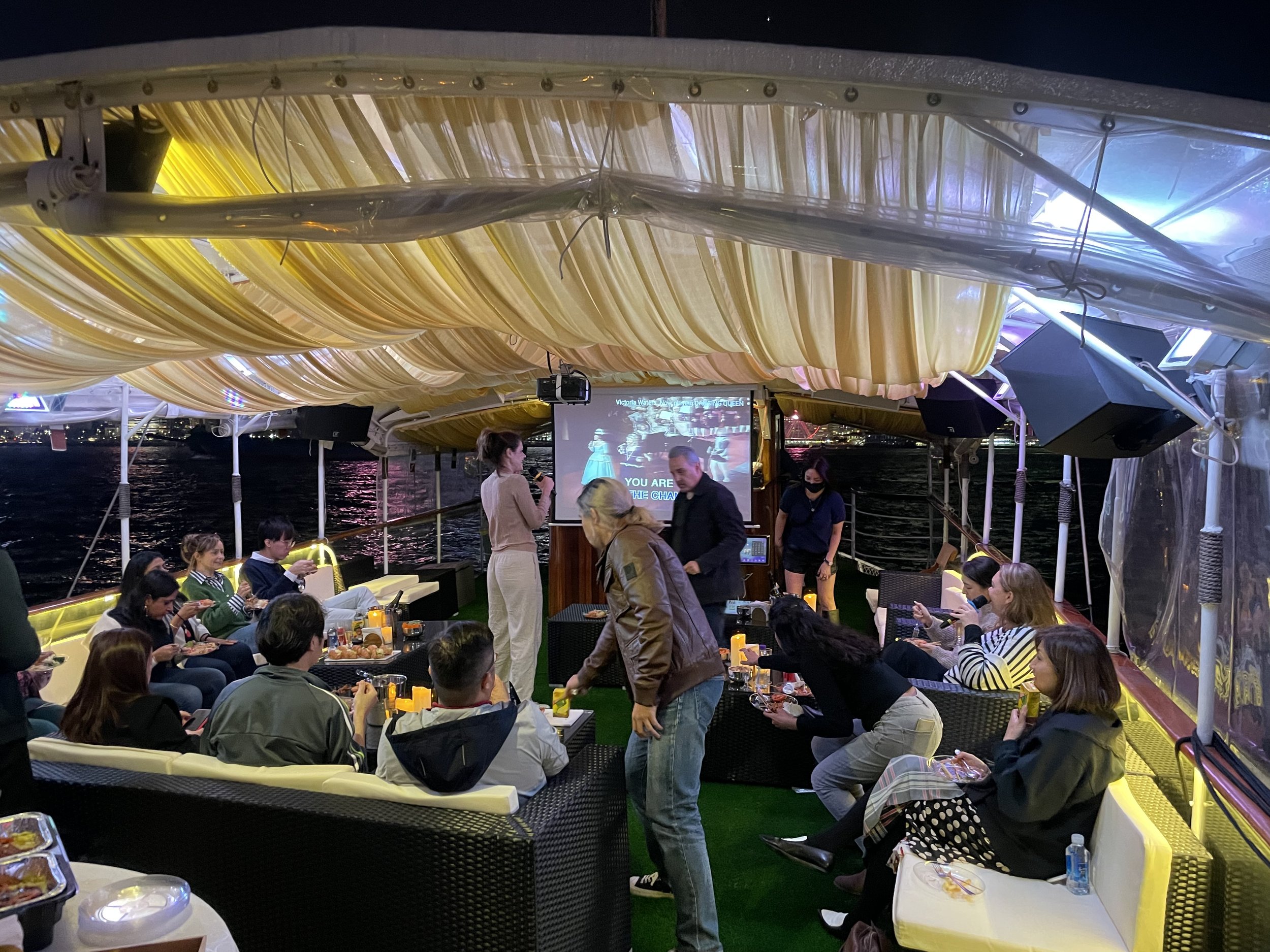 Hong Kong Junk Boat party[ New sailing boat in Hong Kong] — Hello! Hong ...