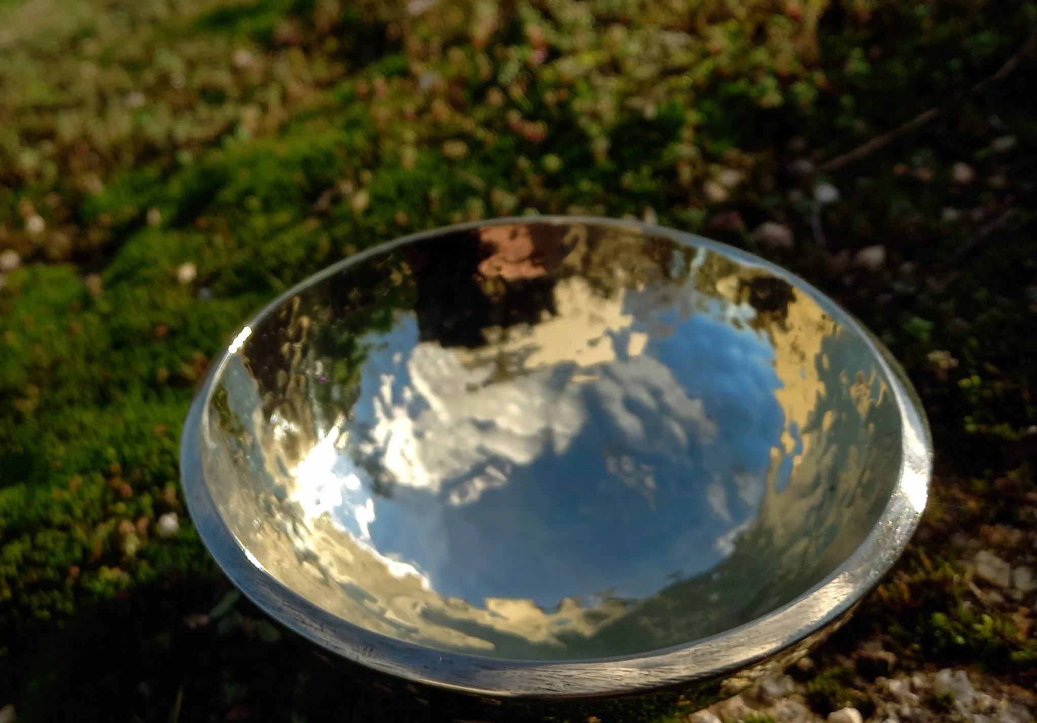 RESOUNDING EARTH SOUND — Resounding Earth