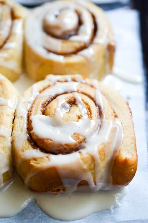 Vegan Cinnamon Rolls — Panza Baby