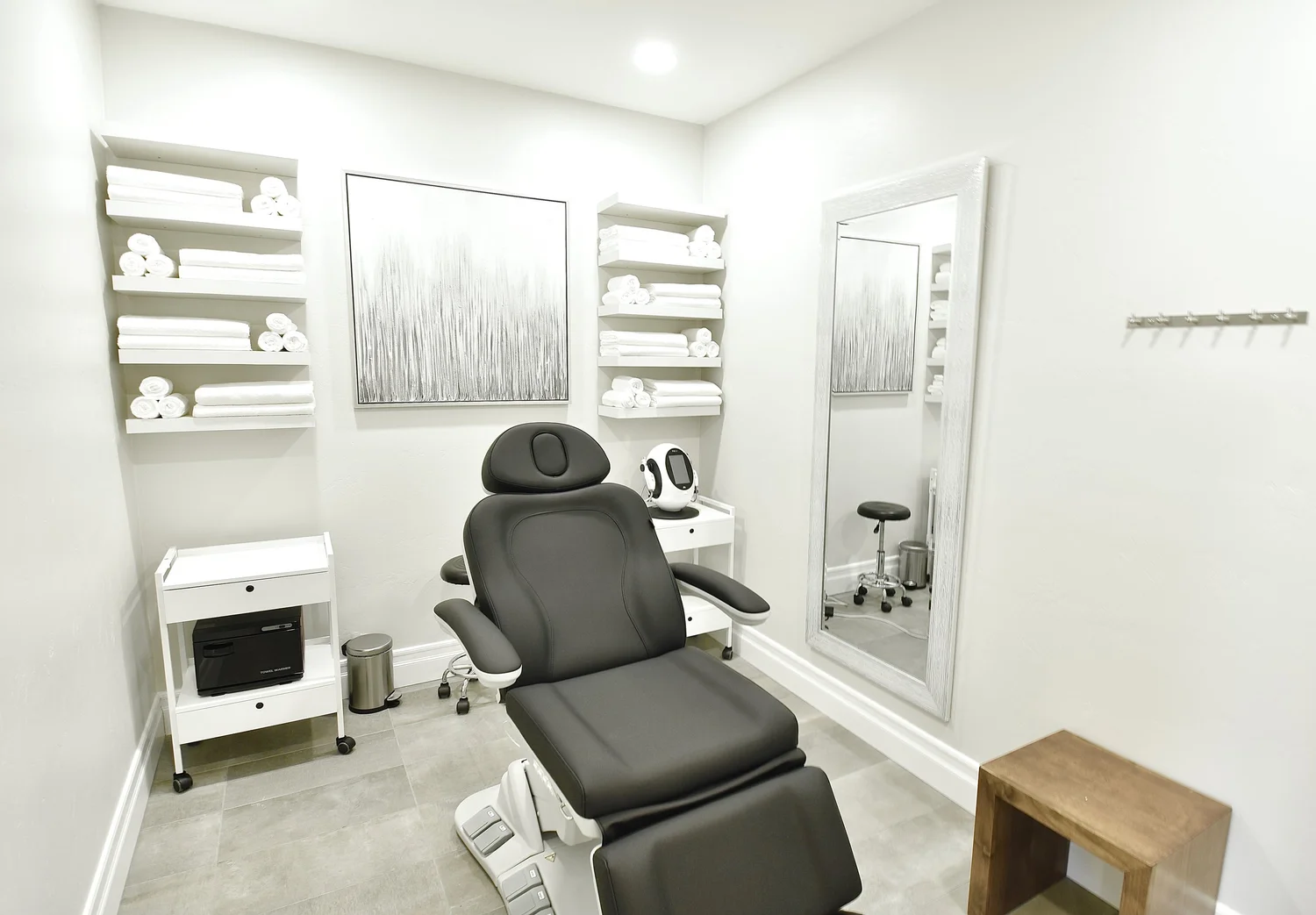 About Us | Aesthetics, Wellness, Weight Loss and More | REJUV